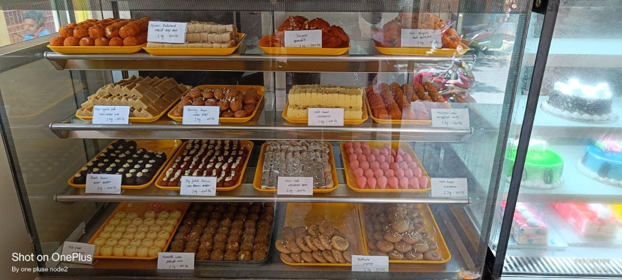 The Chef Man Sweets & Bakery, Arumbakkam order online - Zomato
