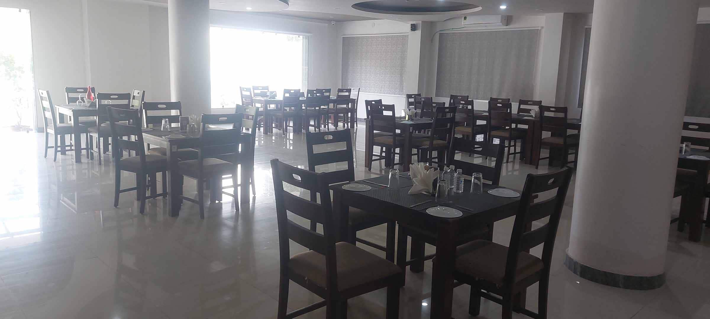 OTR - On The Rocks Multi-Cuisine Rooftop Restaurant, Fateh Sagar, Udaipur | Zomato