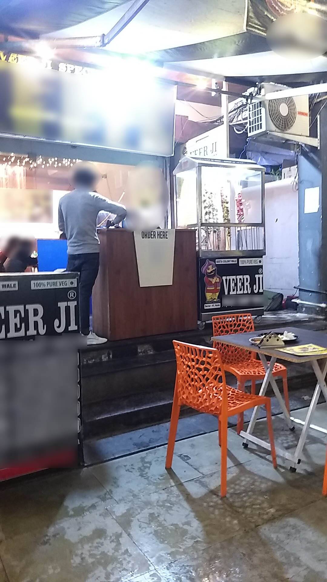 Photos of Veer Ji Burger and Momo's, Pictures of Veer Ji Burger and ...