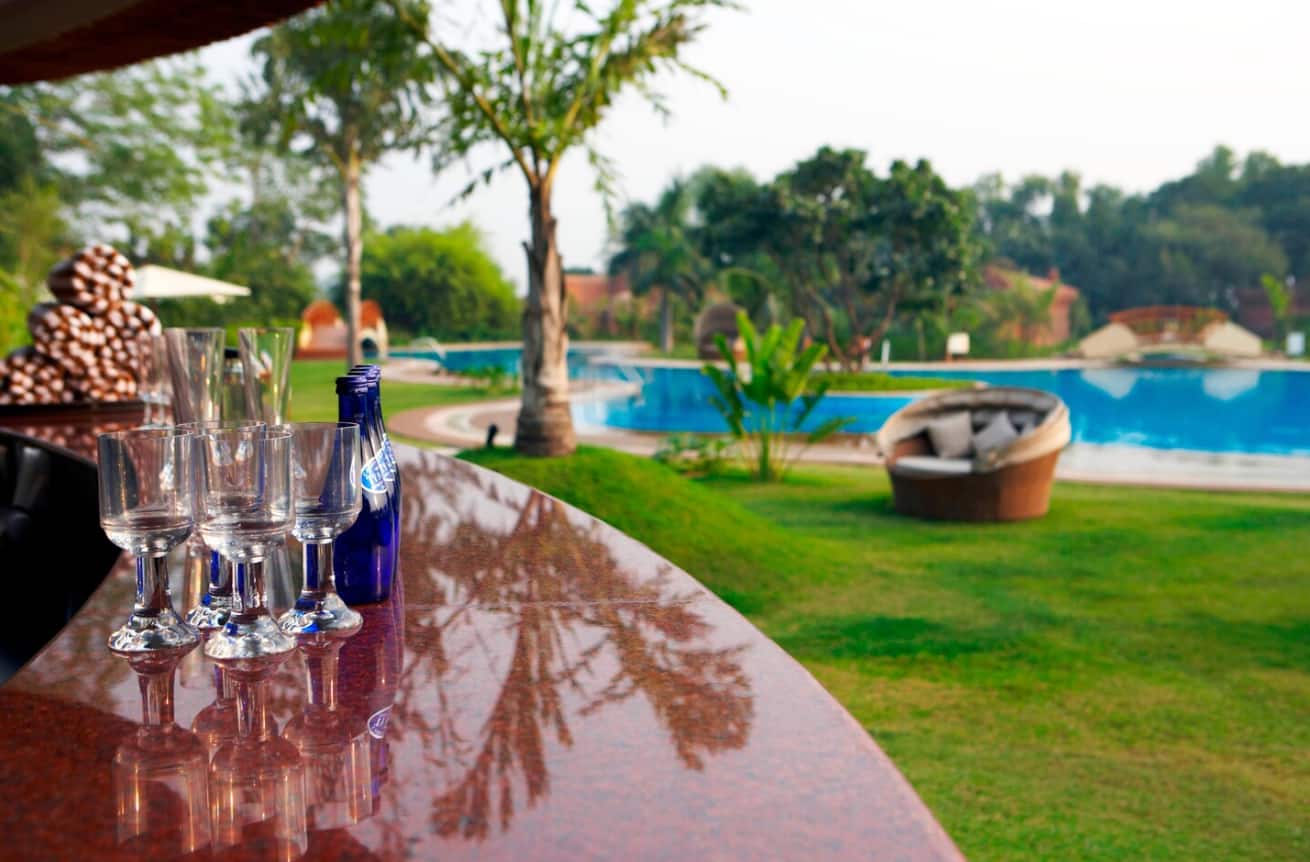 Splash Pool Side Bar - The Westin Sohna Resort & Spa, Sohna Road ...