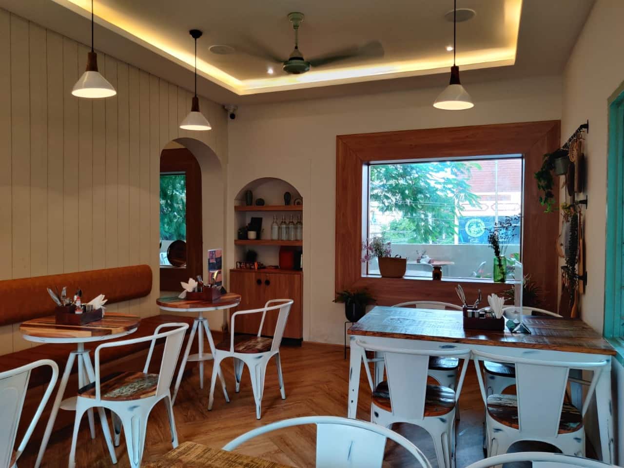 Book table and online reservation at The Kona Cafe, Alwal, Secunderabad