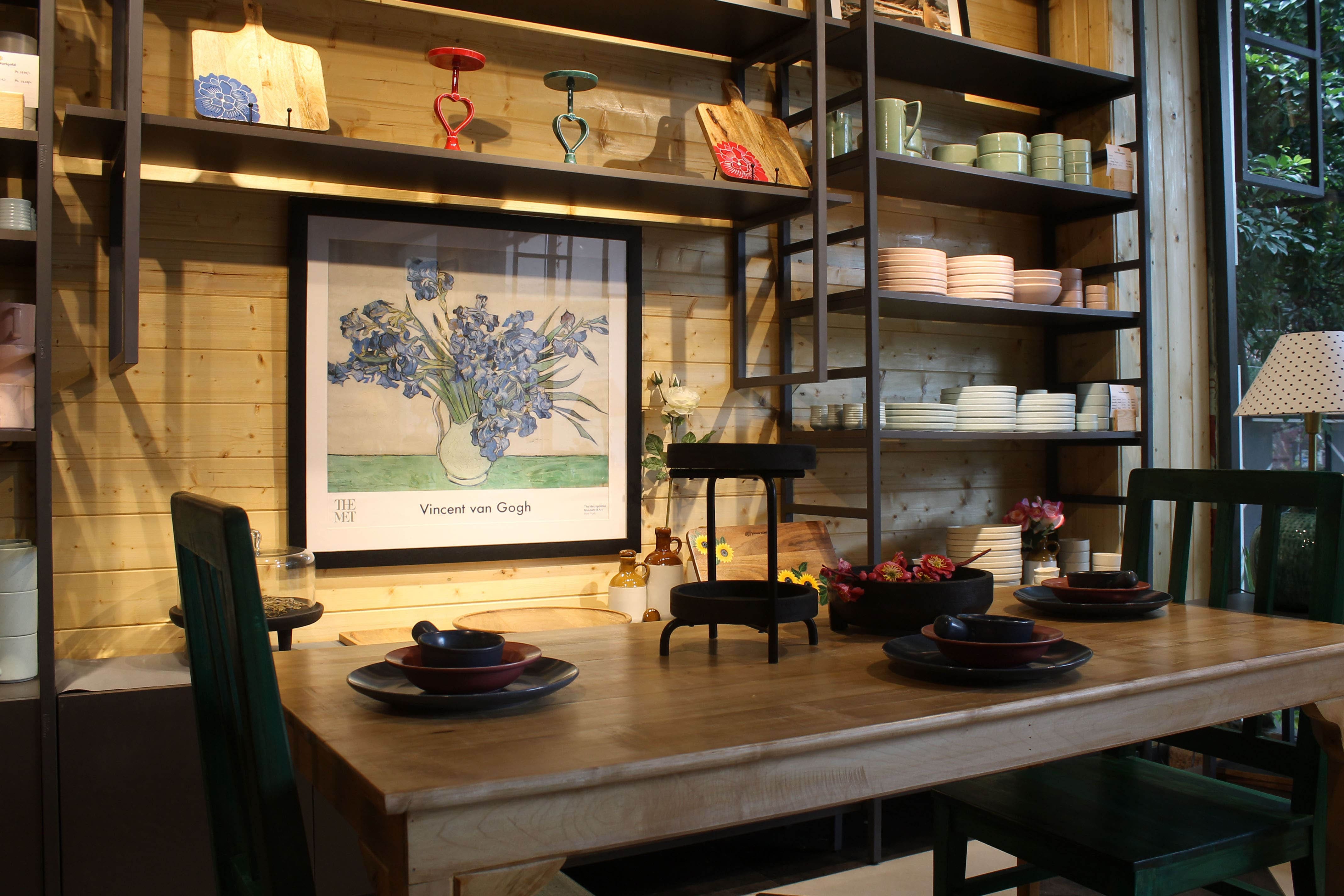 Photos of Yellow Marigold House Cafe, Pictures of Yellow Marigold House ...