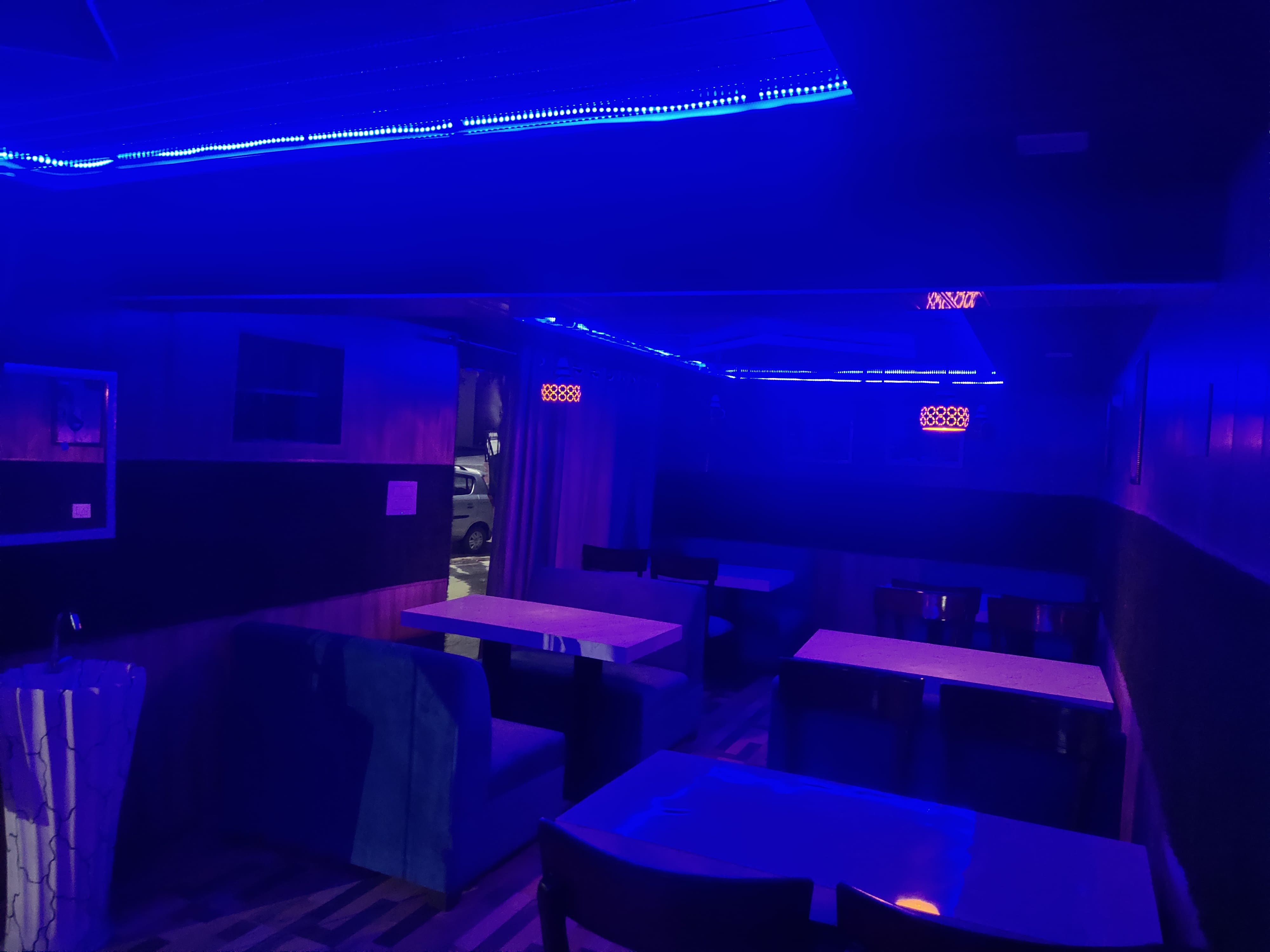 Buransh Tha Cafe, Kempty Fall Road, Mussoorie | Zomato