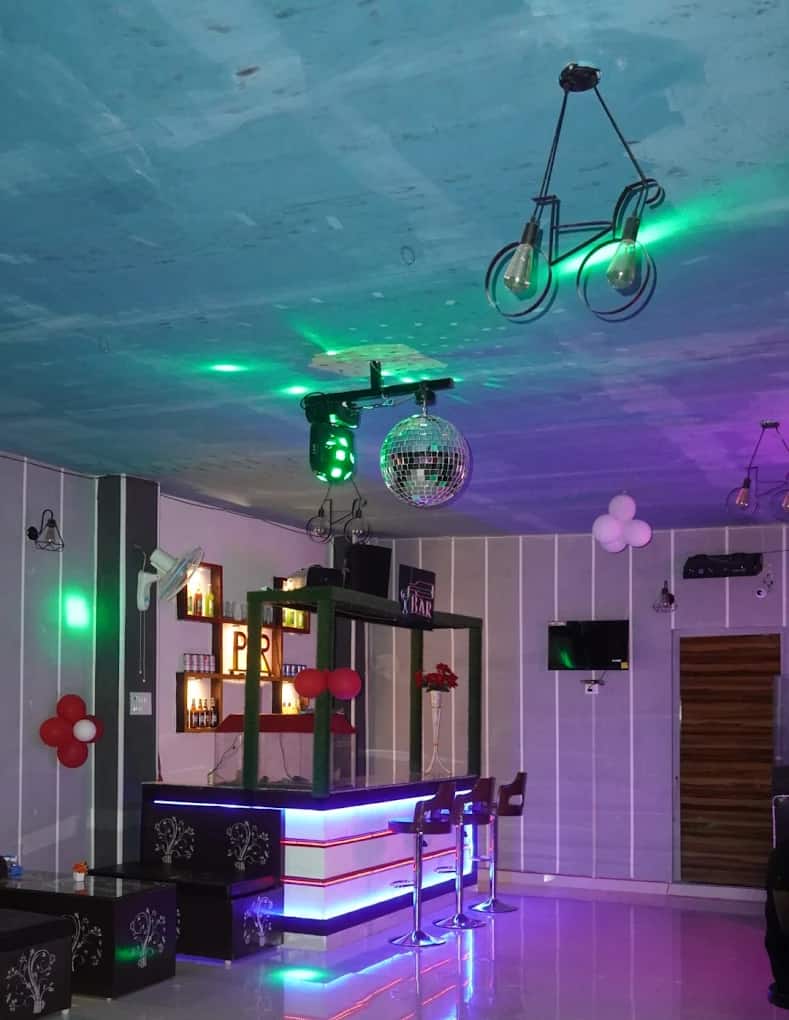 PR Zero 1 Disco Club & Lounge, Aliganj, Lucknow | Zomato