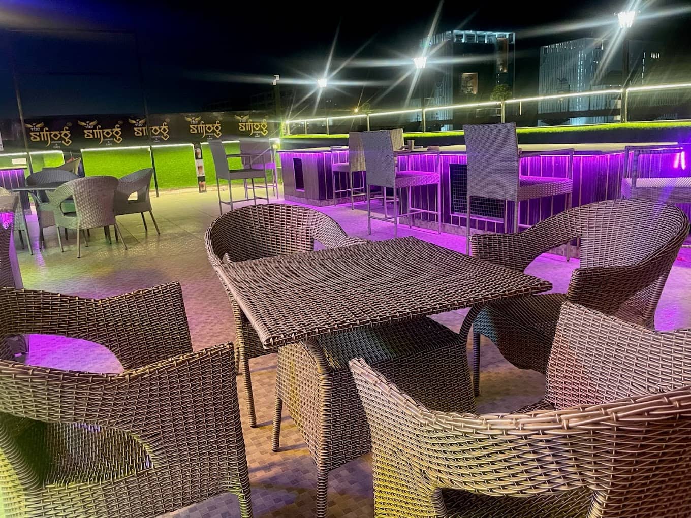 The Smog Lounge & Cafe, Sector 37, Faridabad | Zomato