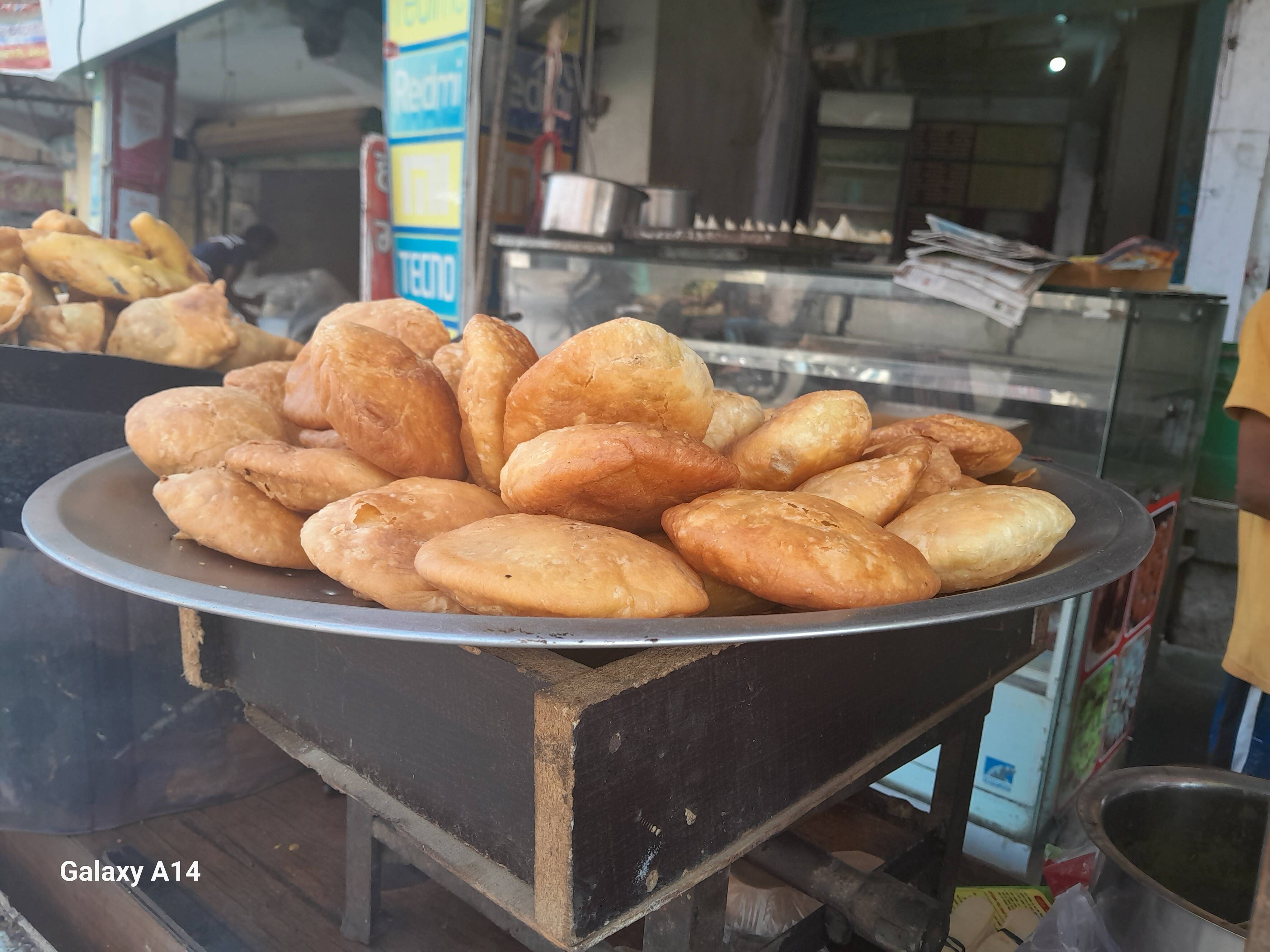 Shri Radhe Sweet Misthan, Sector 110, Noida | Zomato
