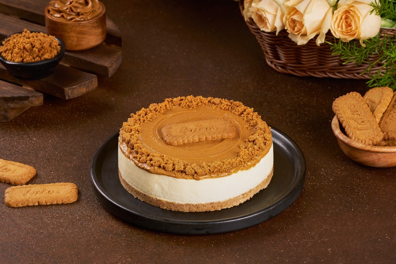 FNP Cakes By Ferns N Petals, Bodakdev order online - Zomato