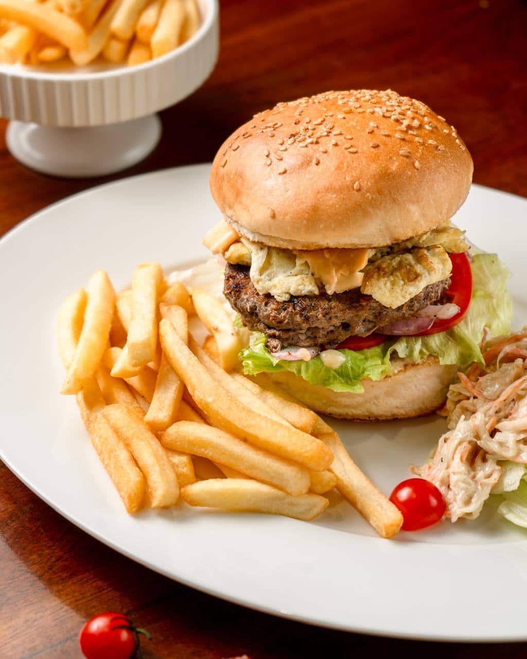 Broth and Crust, Alwarpet, Chennai | Zomato