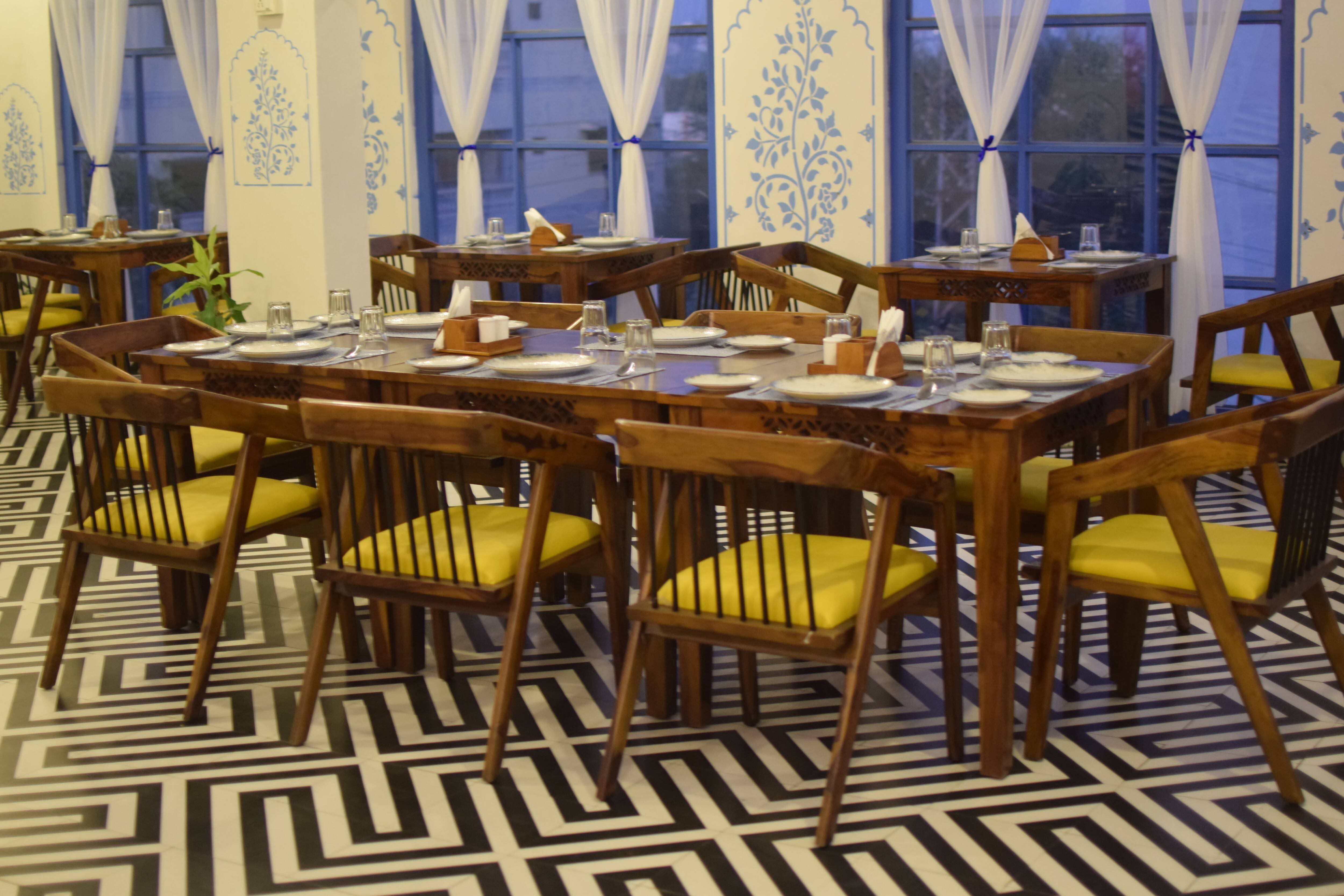 Book table and online reservation at Tiora Cafe, Pichola, Udaipur