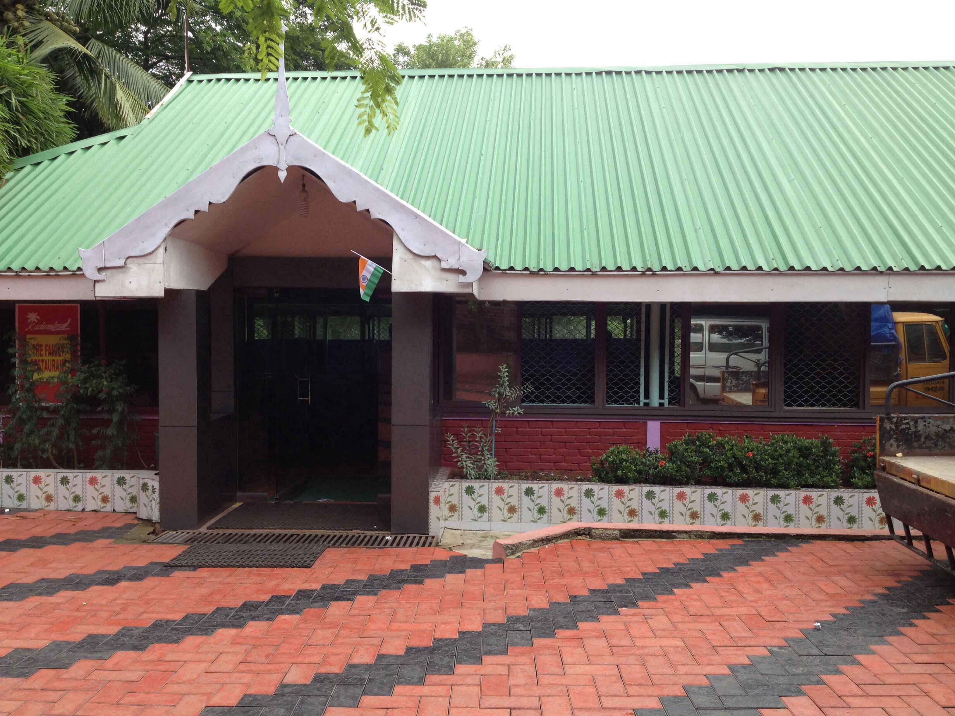 Book table and online reservation at Kadambra Restaurant, Kakkanad, Kochi