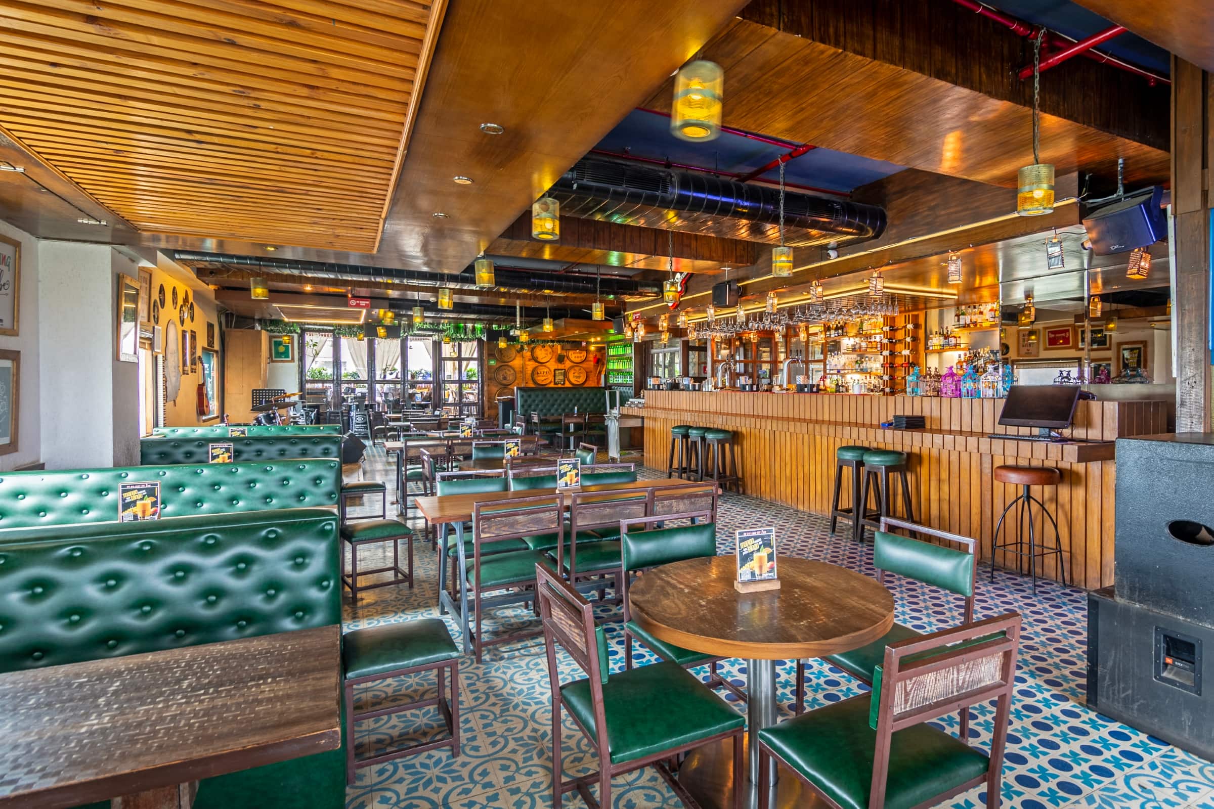 Nowhere Terrace Brewpub Cafe, DLF Phase 4 order online - Zomato