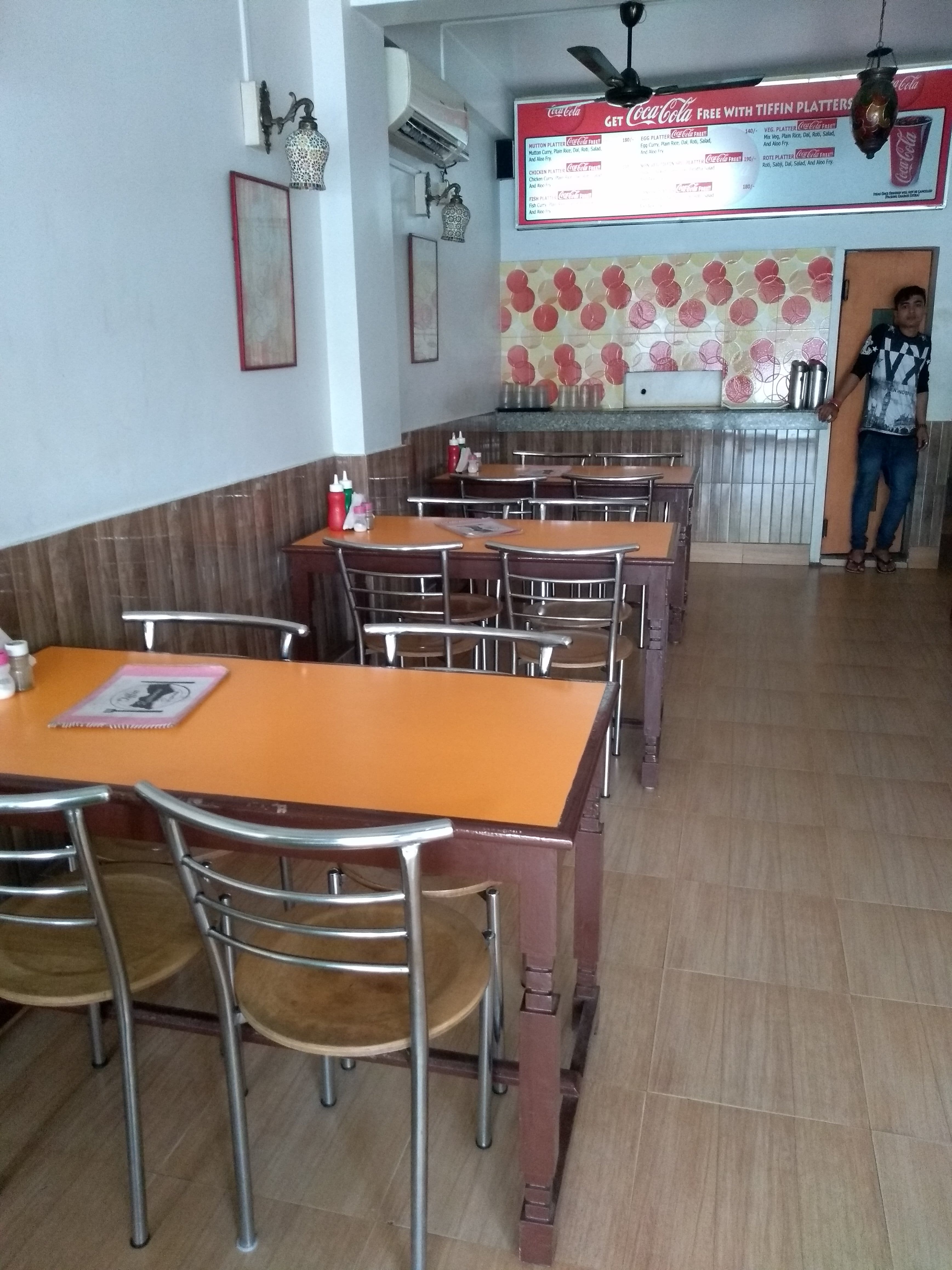 Tiffin, Uzan Bazaar, Guwahati | Zomato