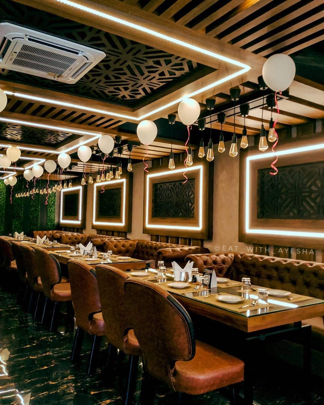 Monarca, Chandrasekharpur order online - Zomato