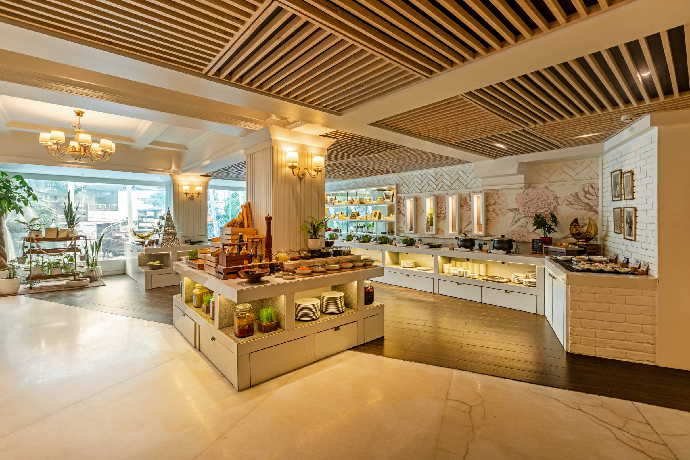 Cafe Crema - Peninsula Grand Hotel, Sakinaka, Mumbai | Zomato