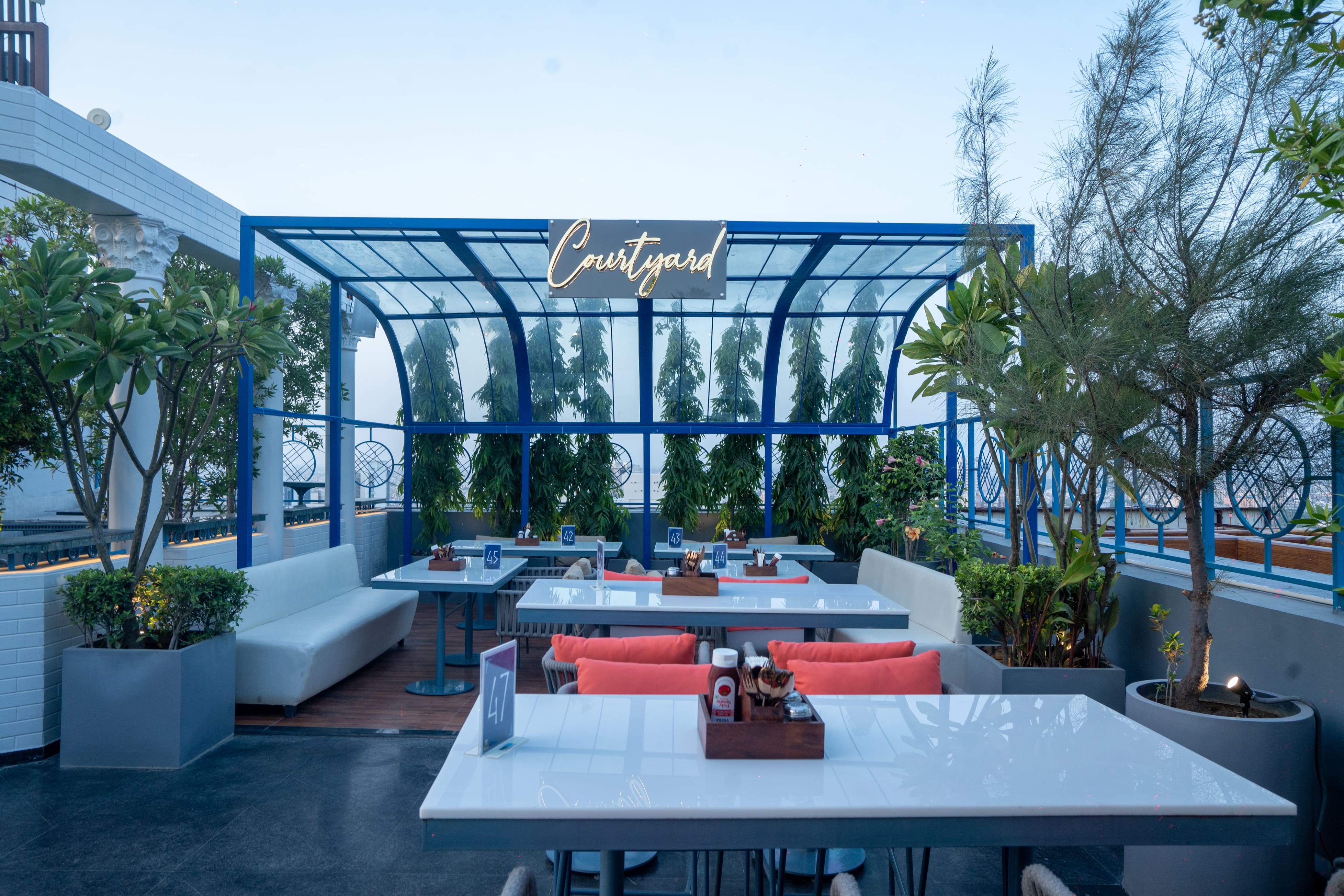 Unplugged Courtyard, Gomti Nagar, Lucknow | Zomato