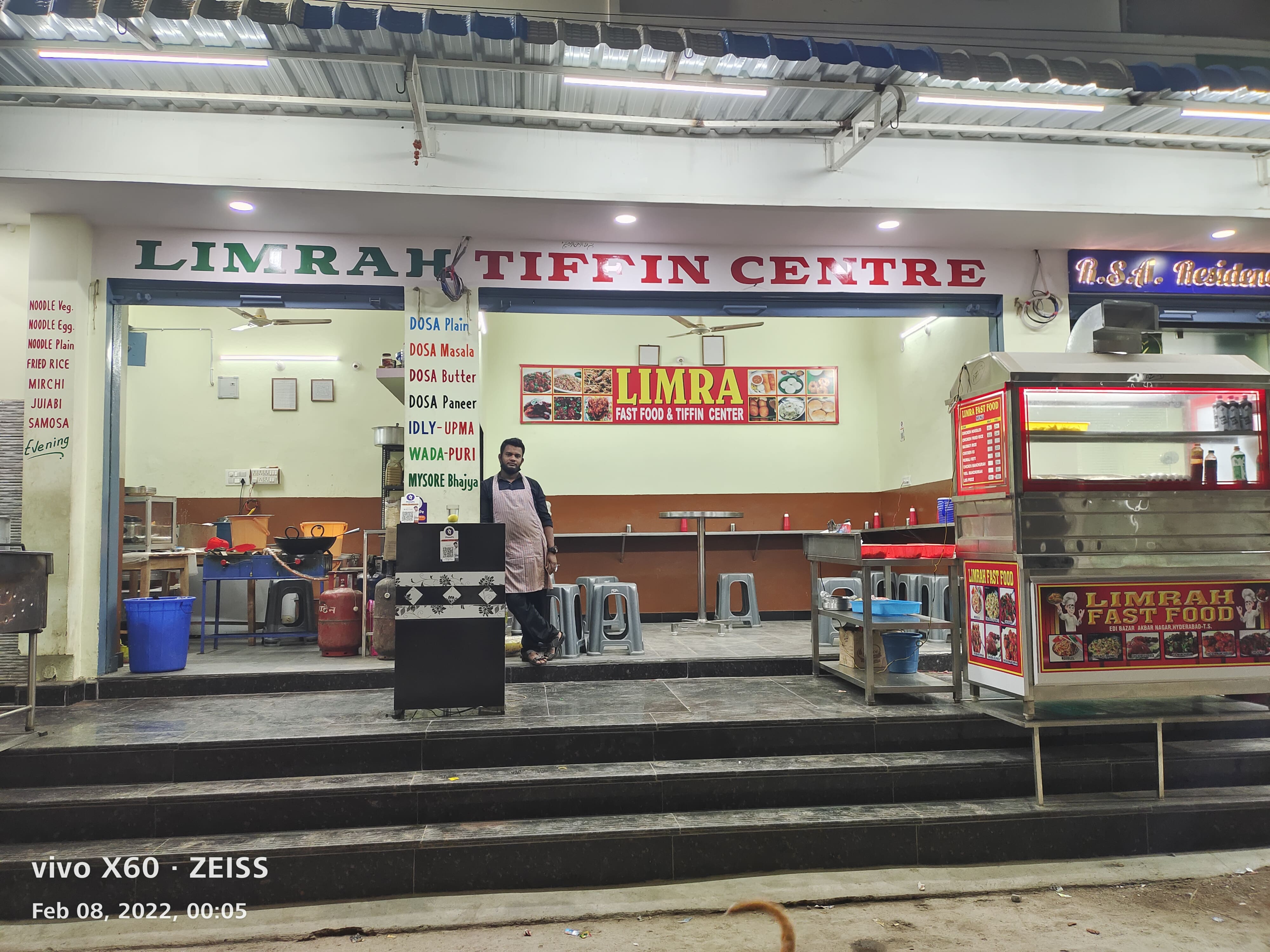 Limrah Tiffin Centre, Charminar, Hyderabad | Zomato