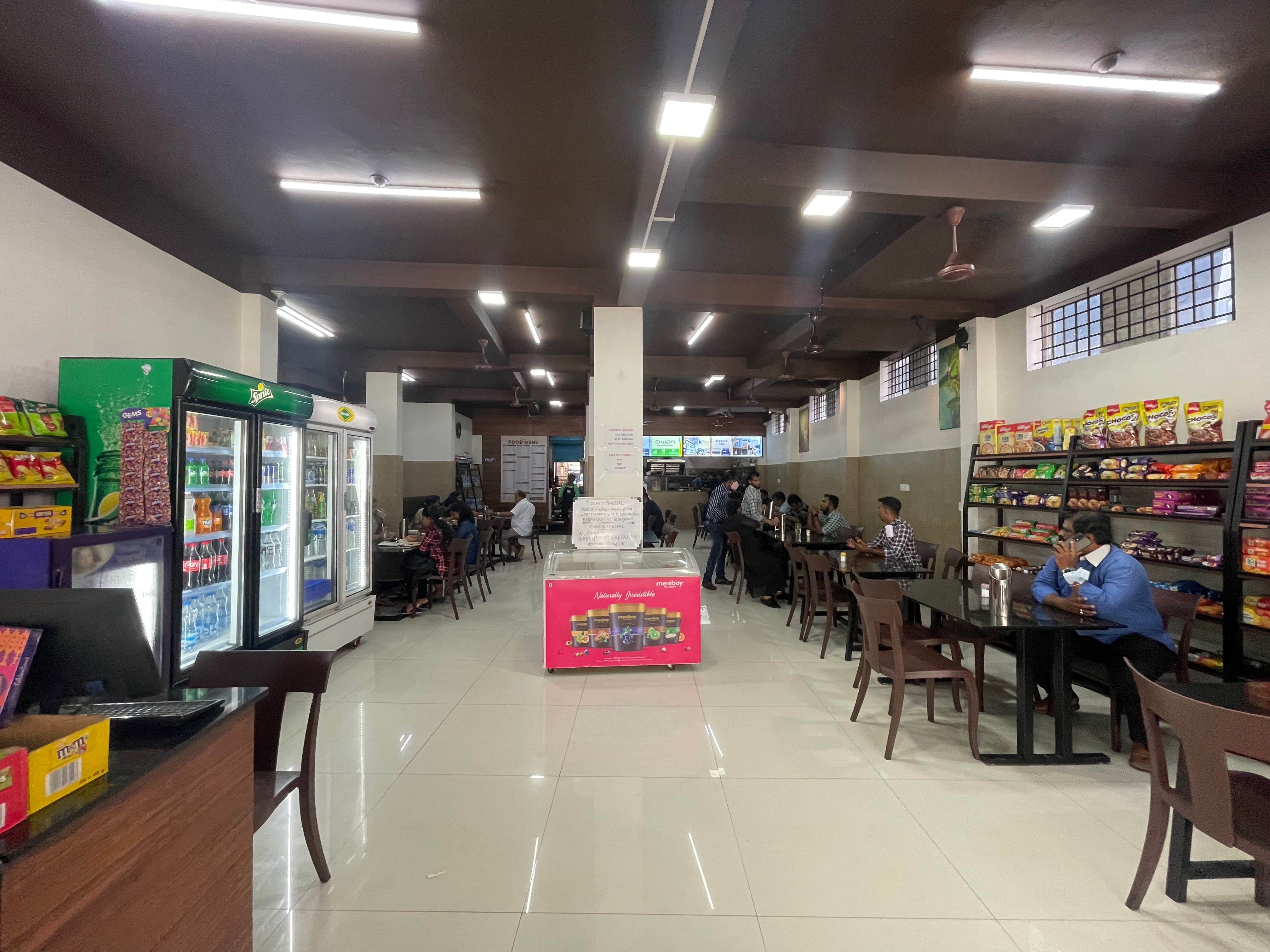 Reach Restaurant and Bakery, Pallimukku, Kochi | Zomato