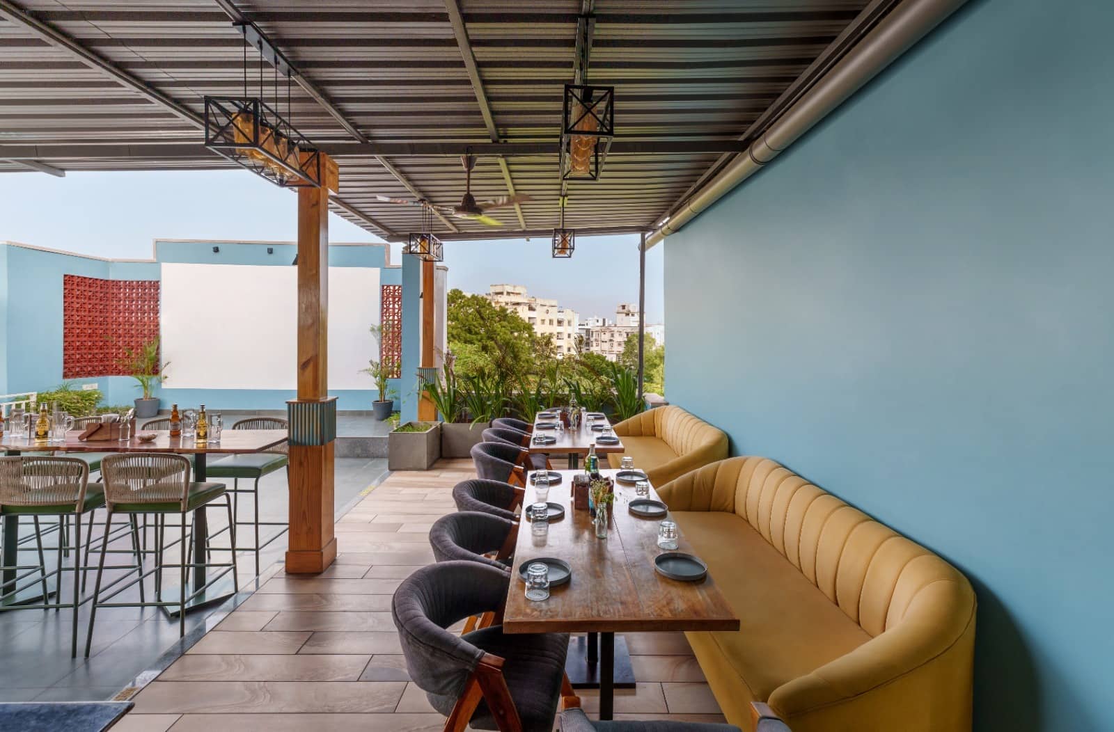 Cosmo Bar & Bistro, Bhopalpura, Udaipur | Zomato