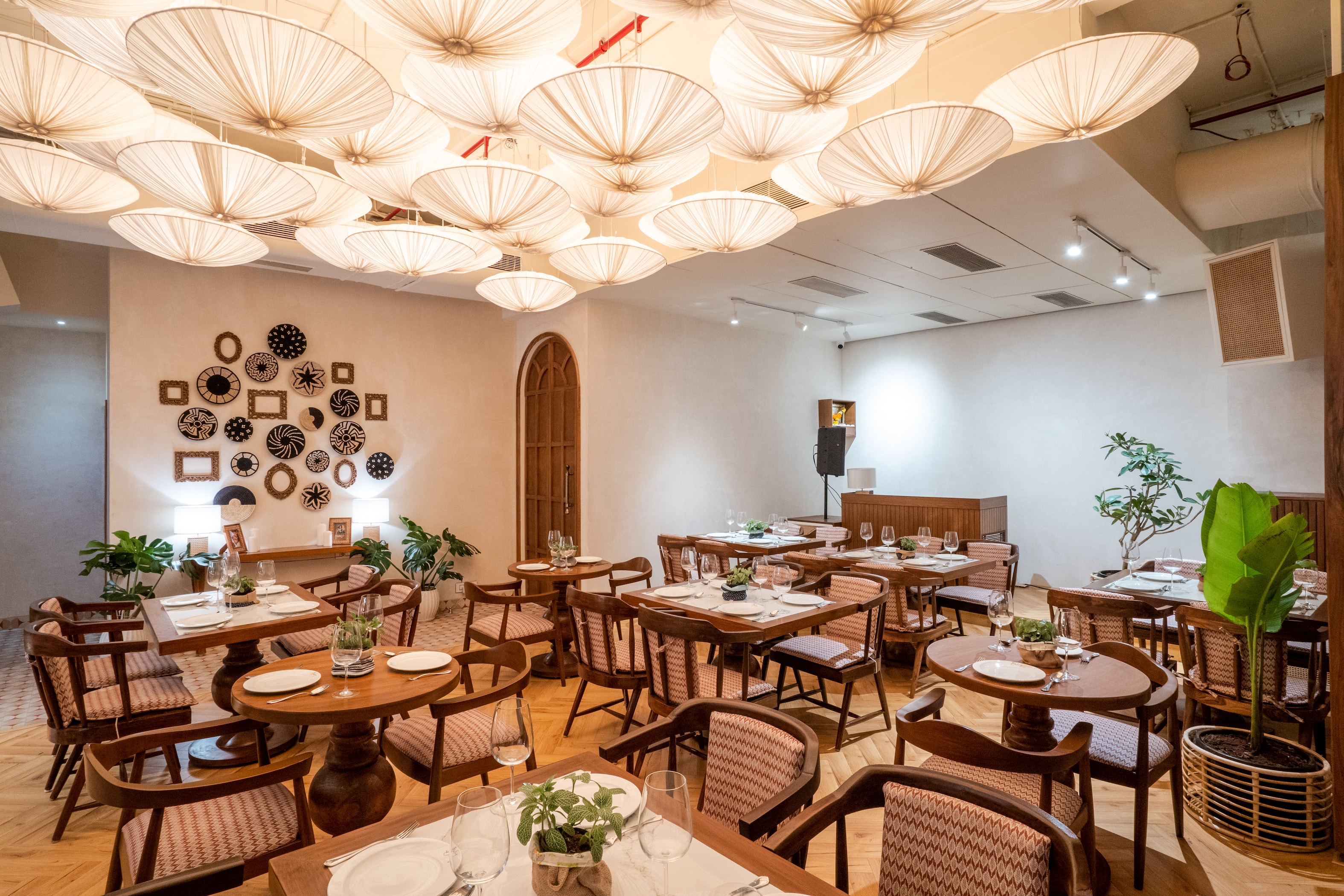 Balmy - All Day Cafe & Bar, Mahalaxmi, Mumbai | Zomato