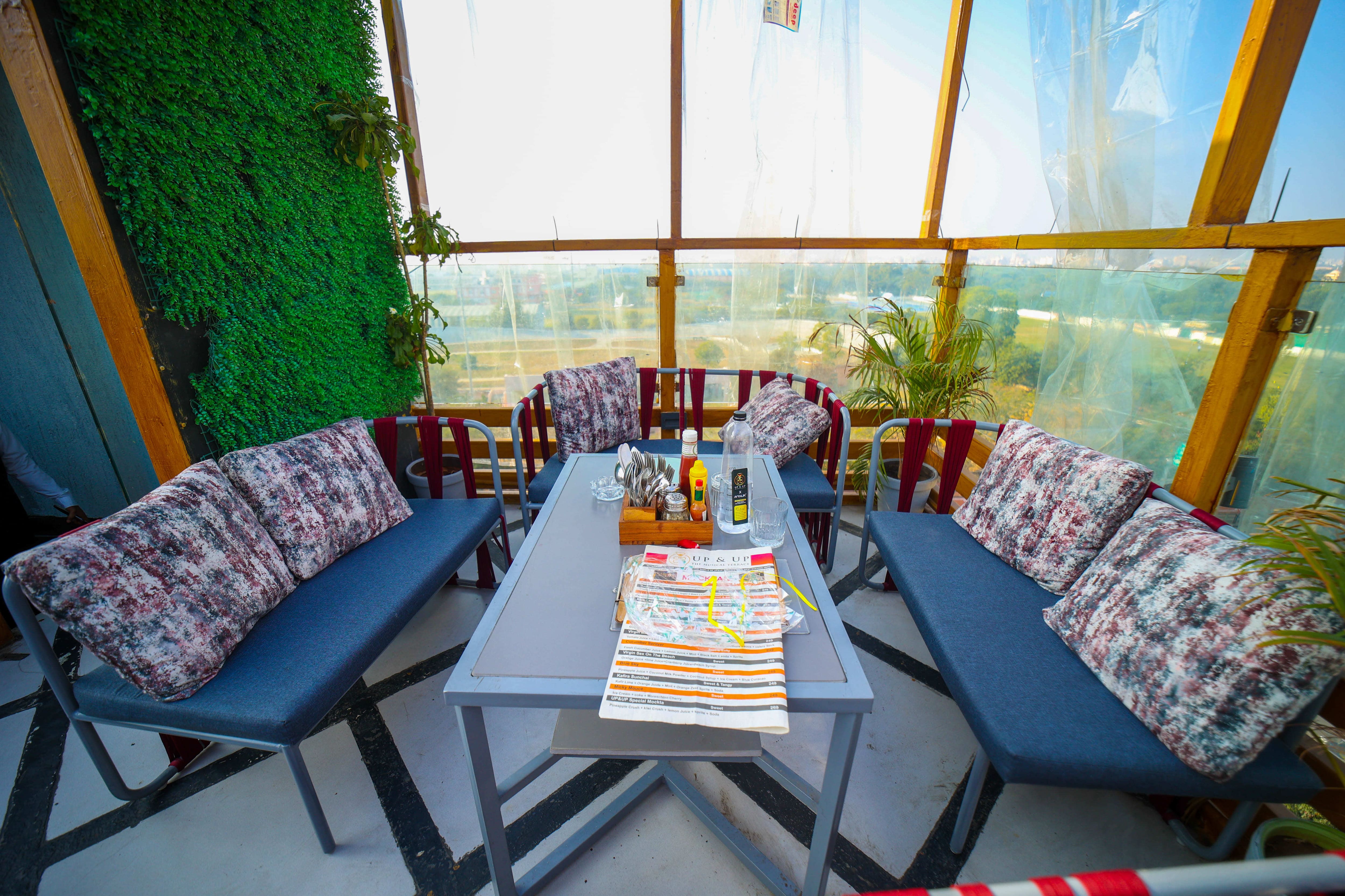 Up Town - The Lounge, Kitchen & Bar, Bapu Nagar, Jaipur | Zomato