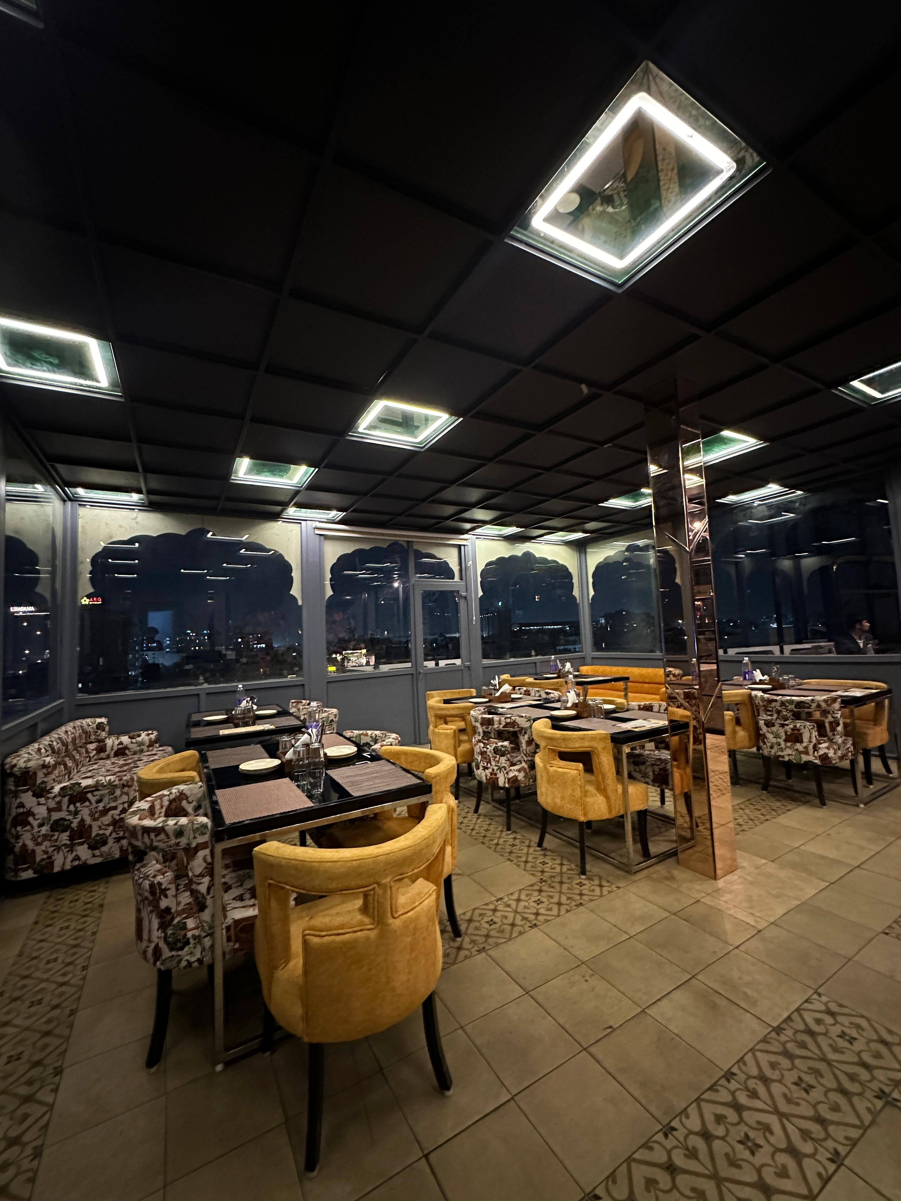 Taverns Lounge And Curry House, Gopalbari, Jaipur | Zomato