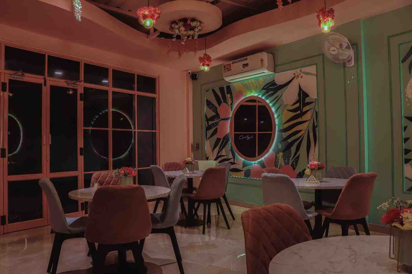 Book table and online reservation at Curly's Cafe, Peelamedu, Coimbatore