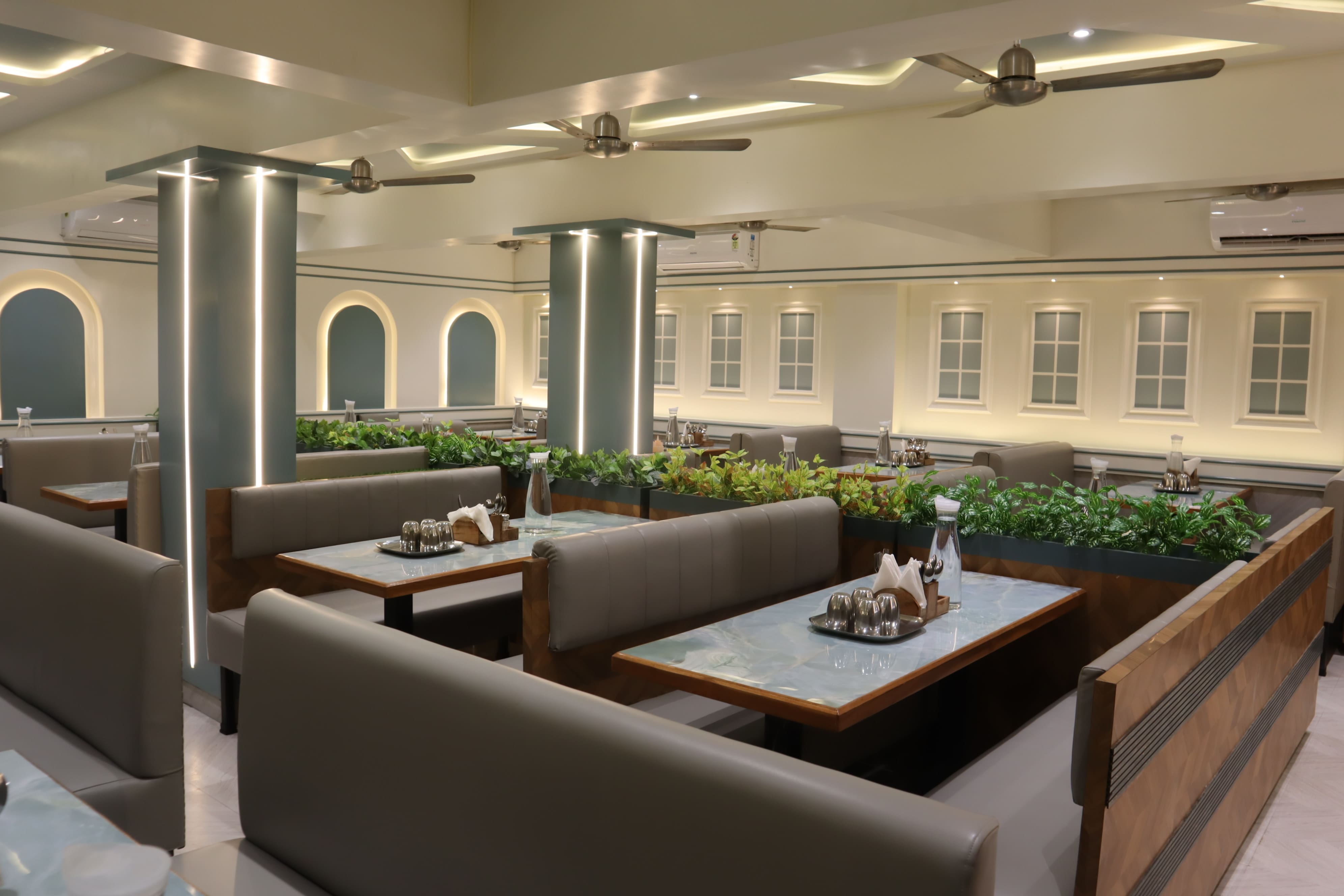 Book table and online reservation at Shree Vrindavan Pure Veg , Mira ...