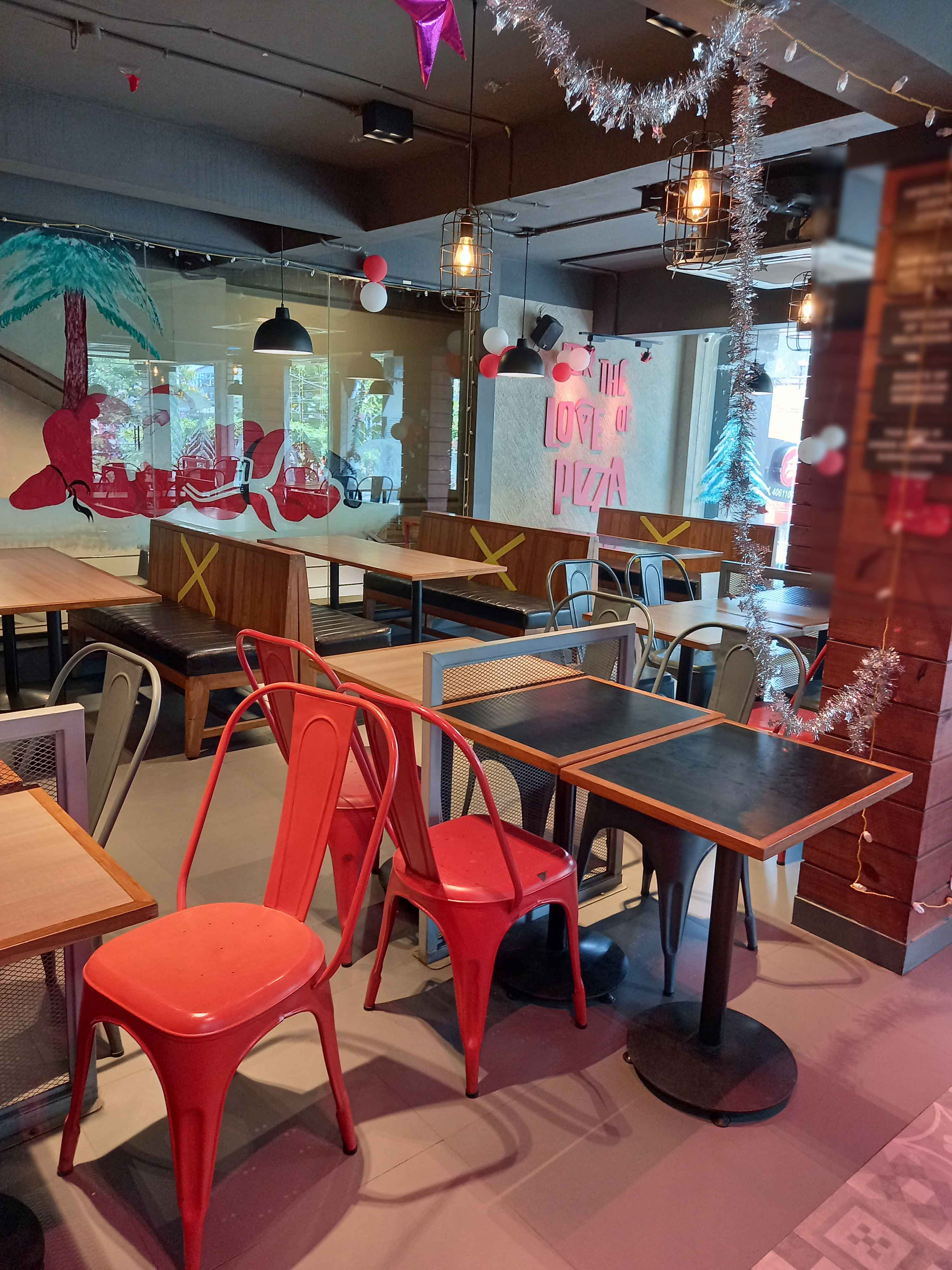 Pizza Hut, Ravipuram, Kochi | Zomato