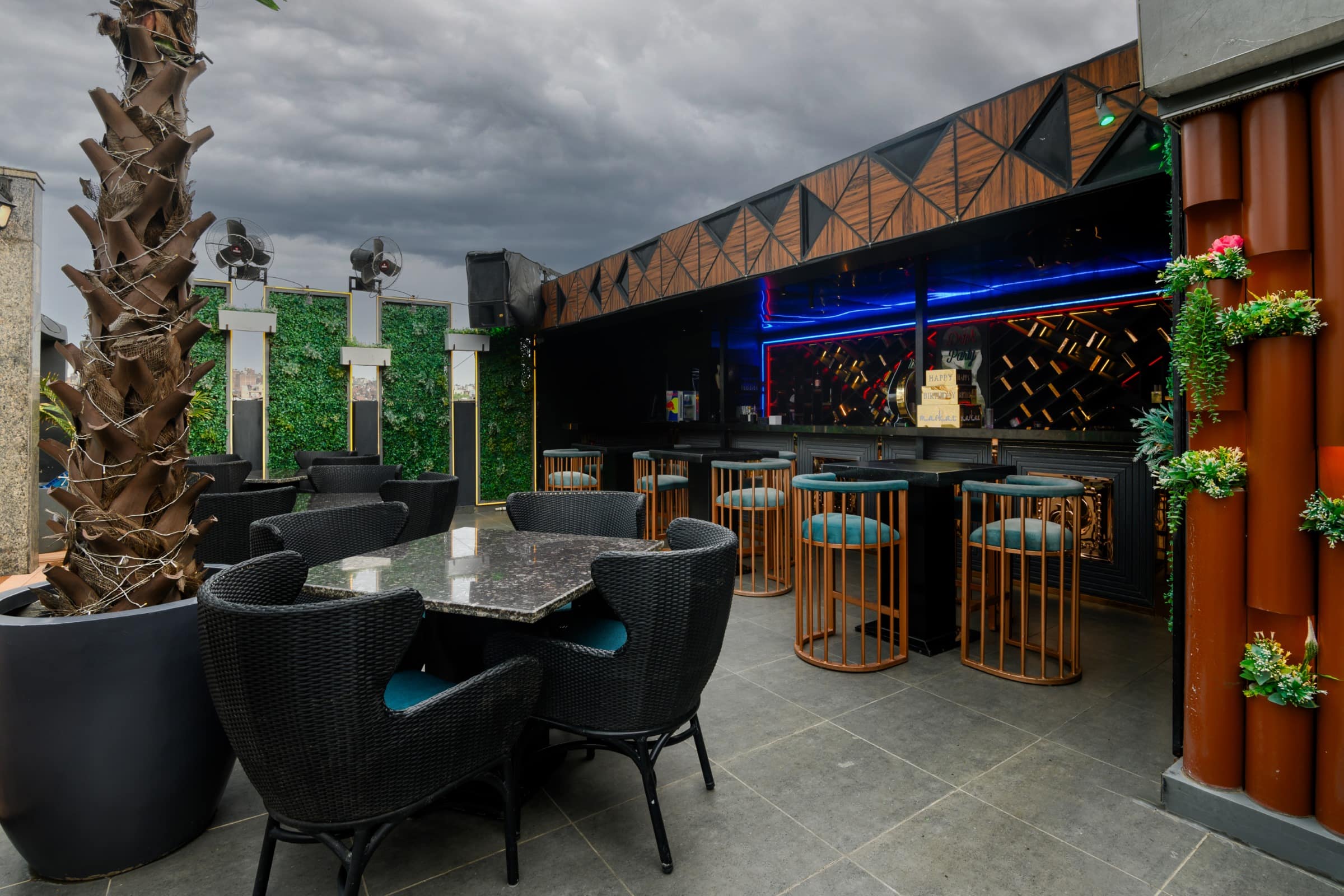 Markaz Cafe & Lounge, Moti Nagar, New Delhi | Zomato