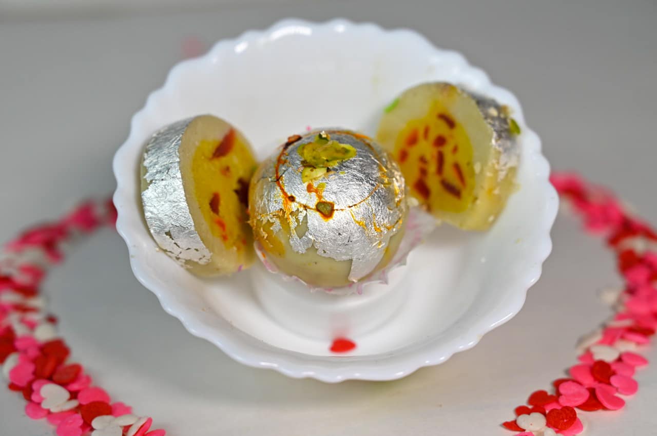 Guru Gopal Sweets & Confectionary, Model Town order online - Zomato