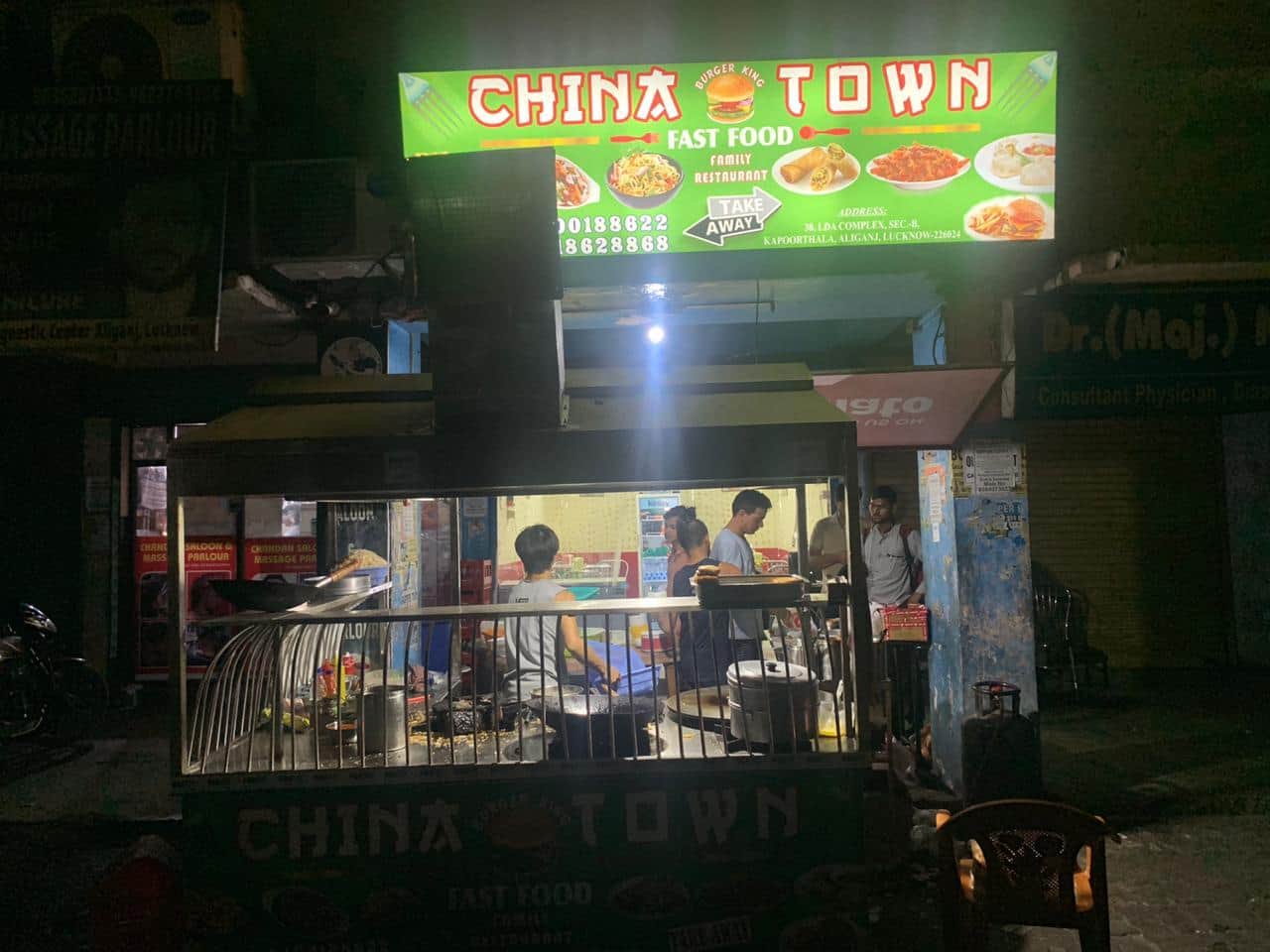 China Town Fast Food & Burger King, Aliganj, Lucknow | Zomato