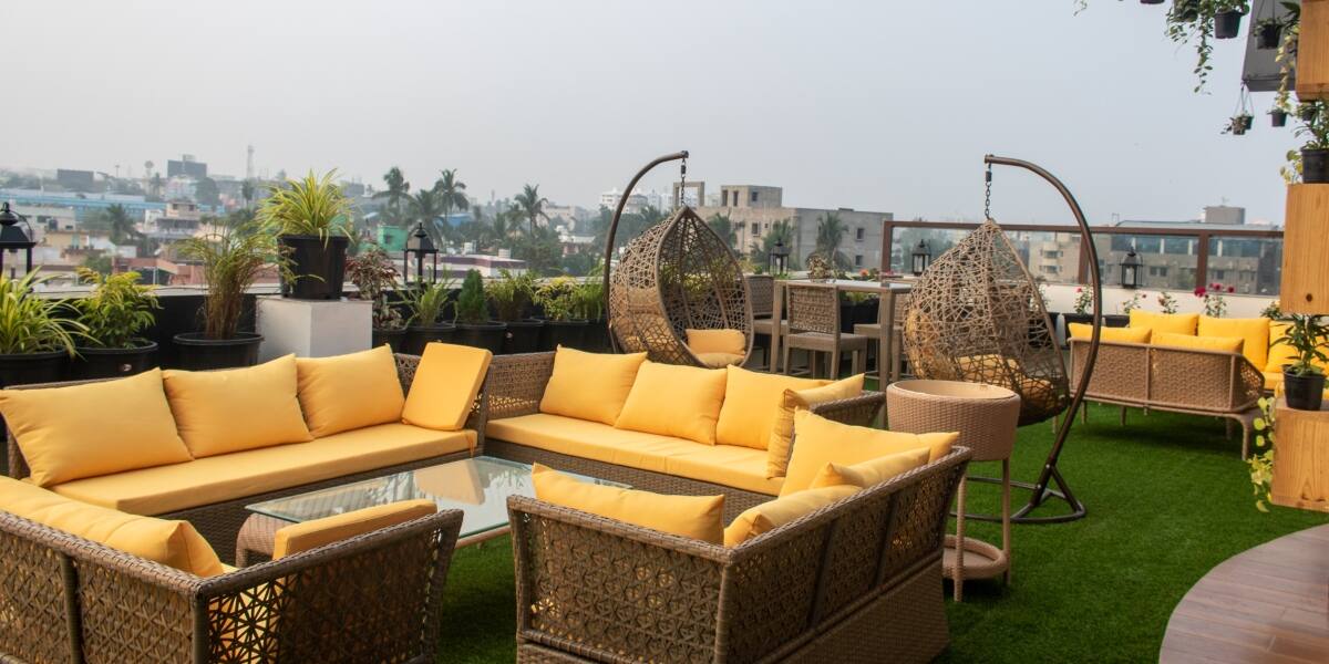Cafe Sundowner, Lakshmi Sagar, Bhubaneshwar | Zomato