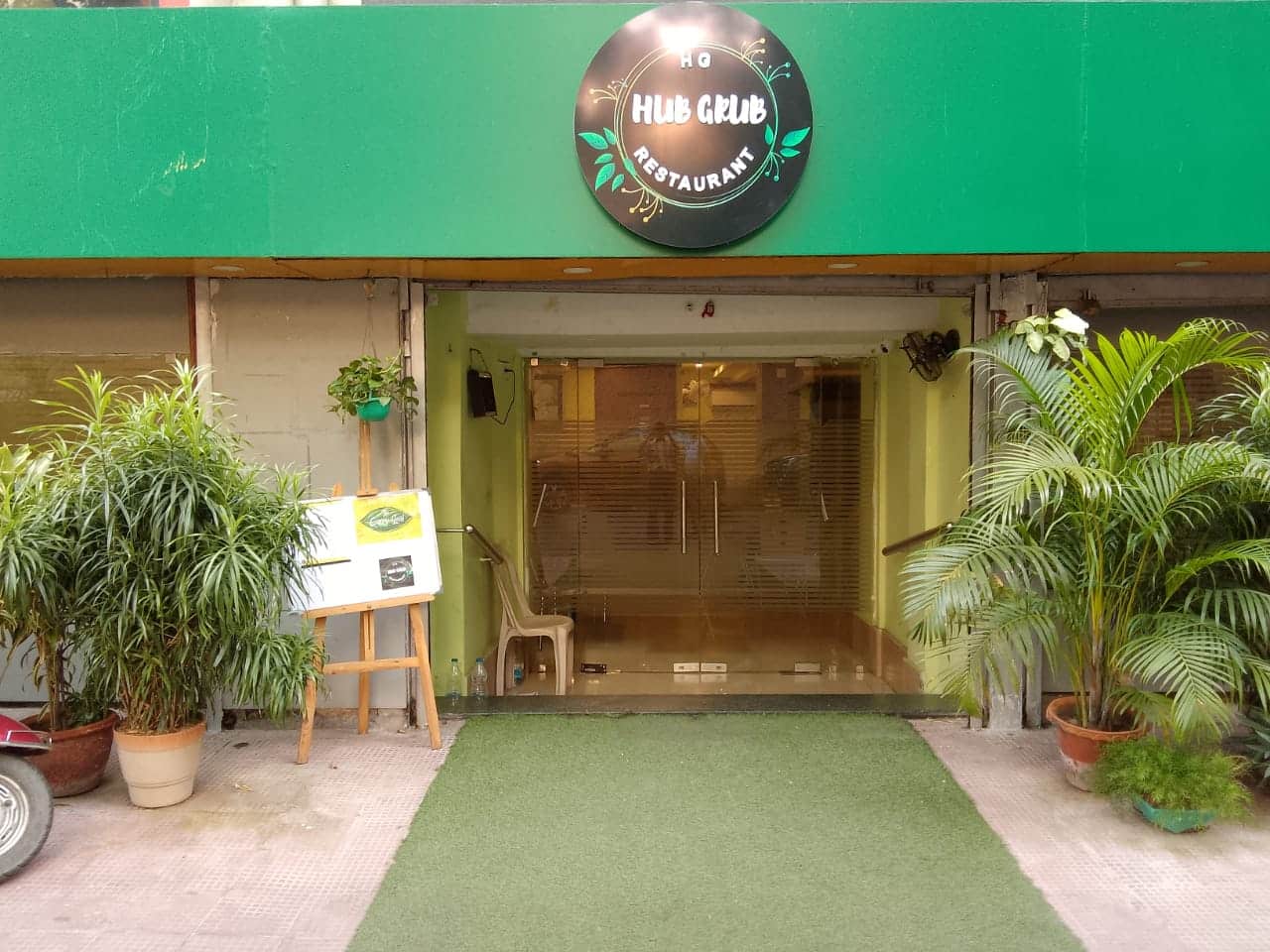Hub Grub, Theatre Road order online - Zomato