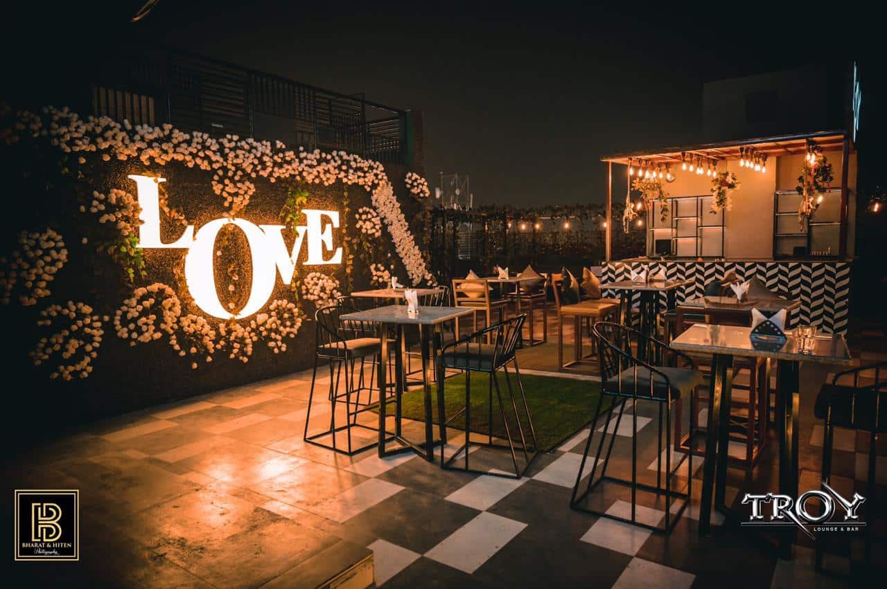 Troy Lounge & Bar, Punjabi Bagh, New Delhi | Zomato