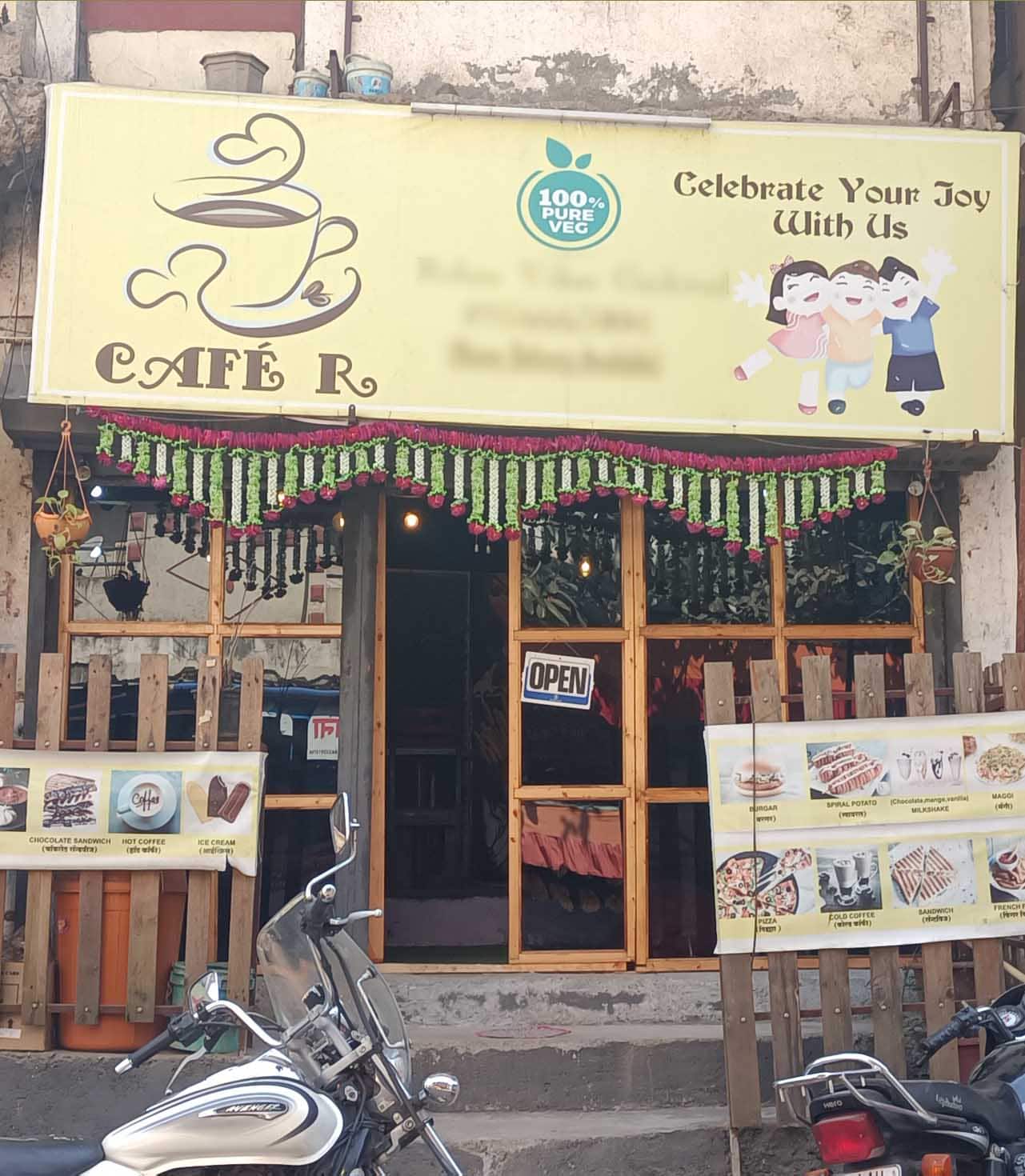 Cafe R, Old Mumbai-Pune Highway, Pune | Zomato