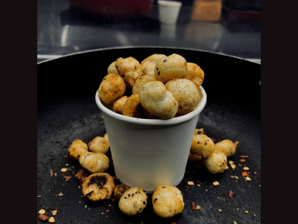 Crispy Makhane, Khargone Locality order online - Zomato