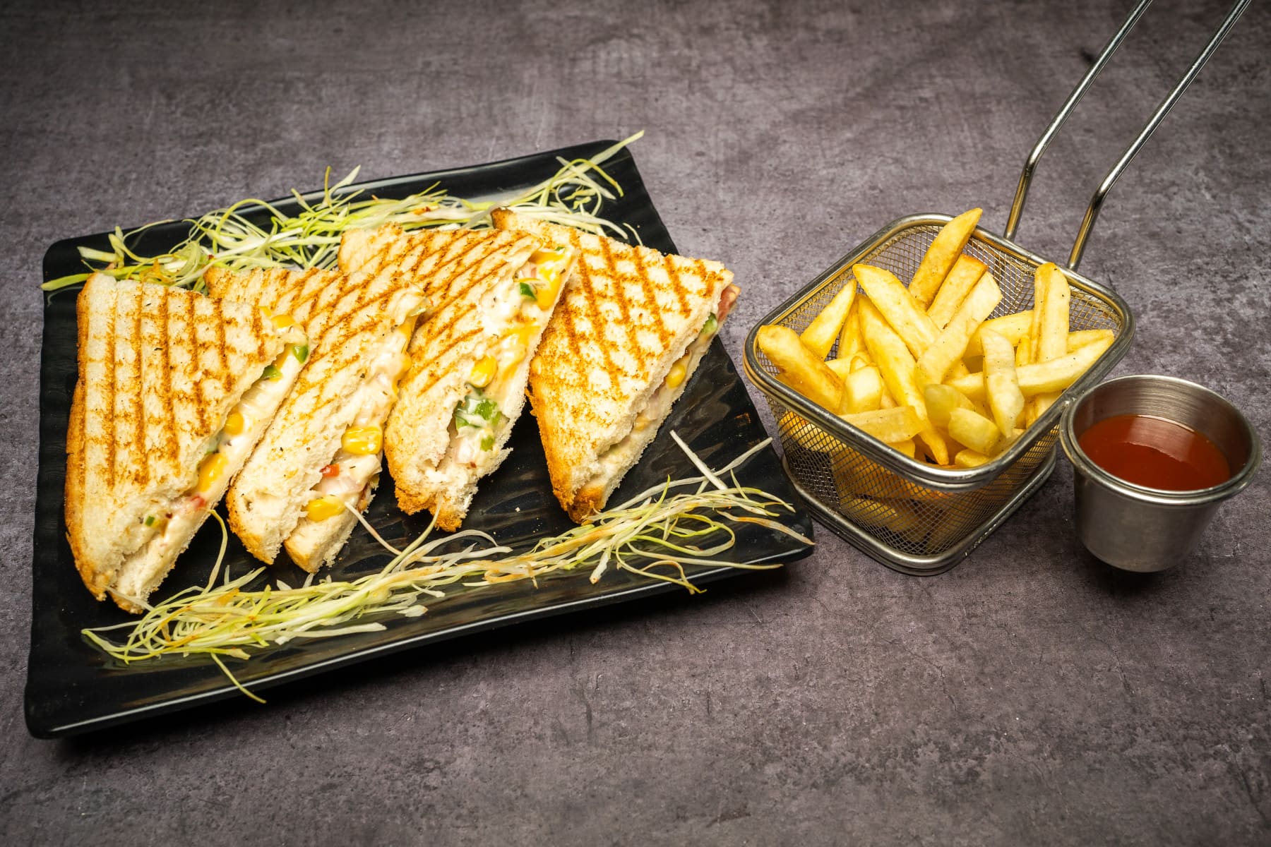 Book table and online reservation at La' Punjabi Grill, TDI City, Mohali