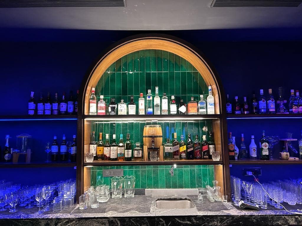 Deja Woo, Malad West order online - Zomato