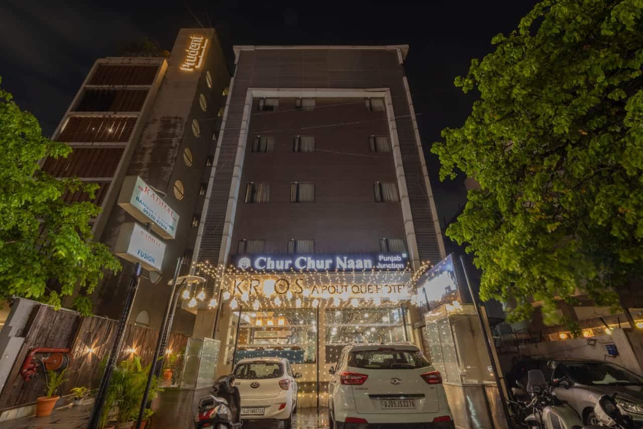 Chur Chur Naan - Punjab Junction, Gulbai Tekra, Ahmedabad | Zomato