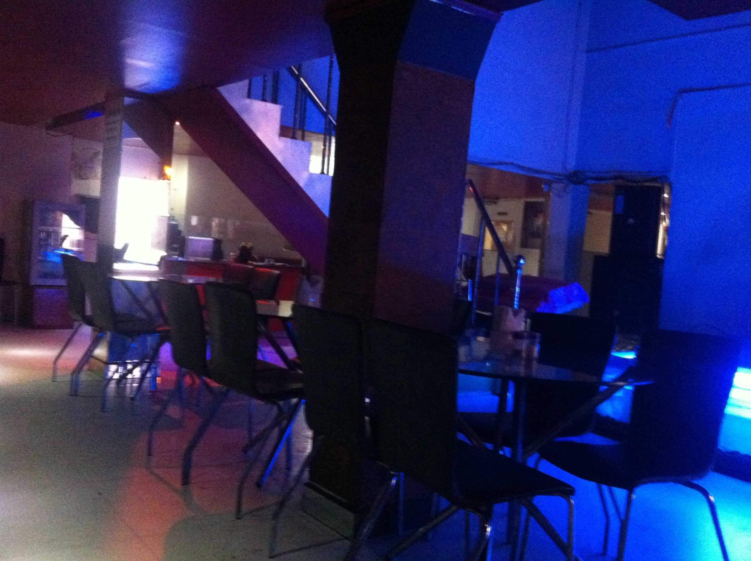 Night Queen's, Esplanade, Kolkata | Zomato