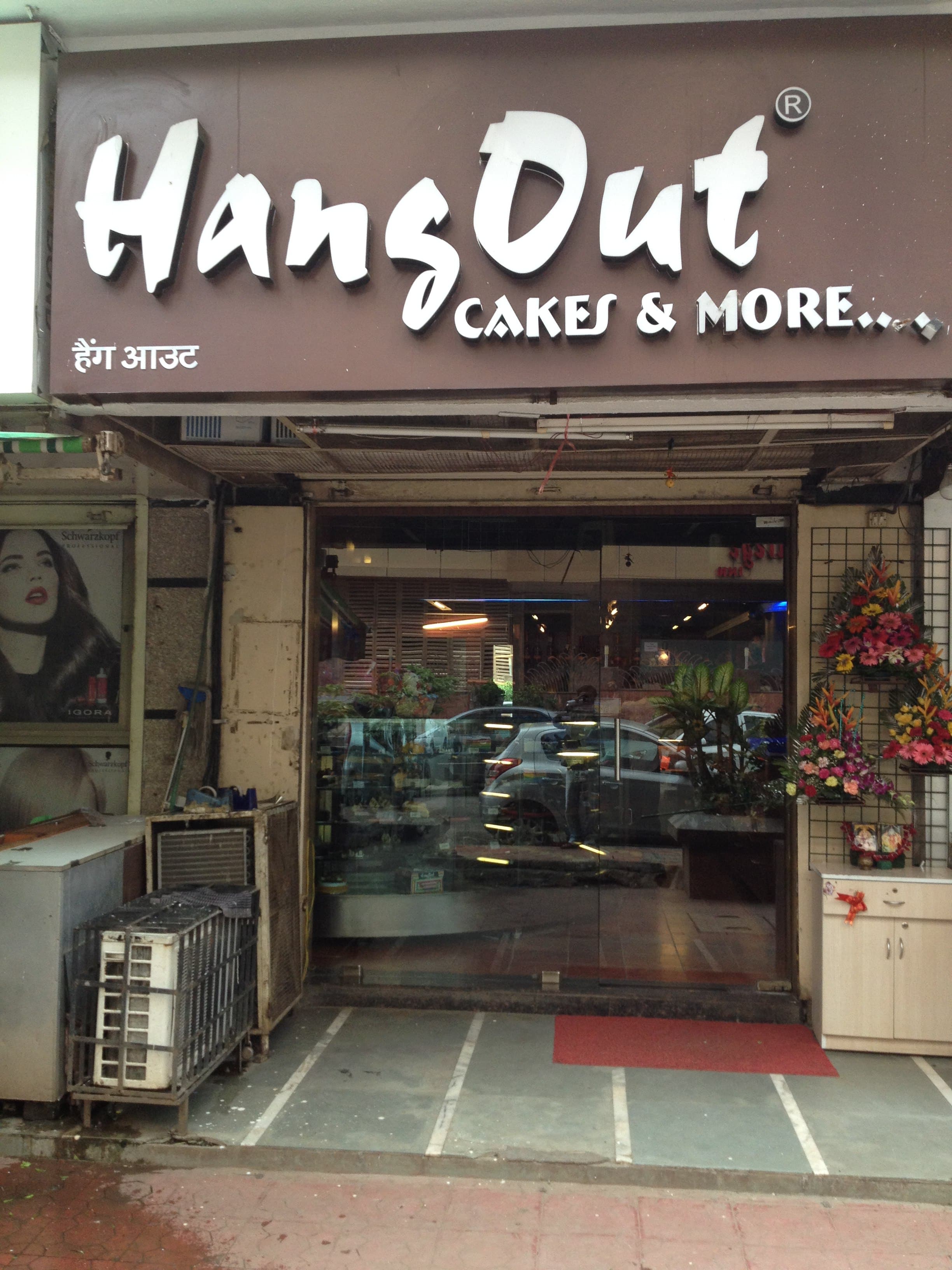 Hangout Cakes & More, Malad West, Mumbai | Zomato