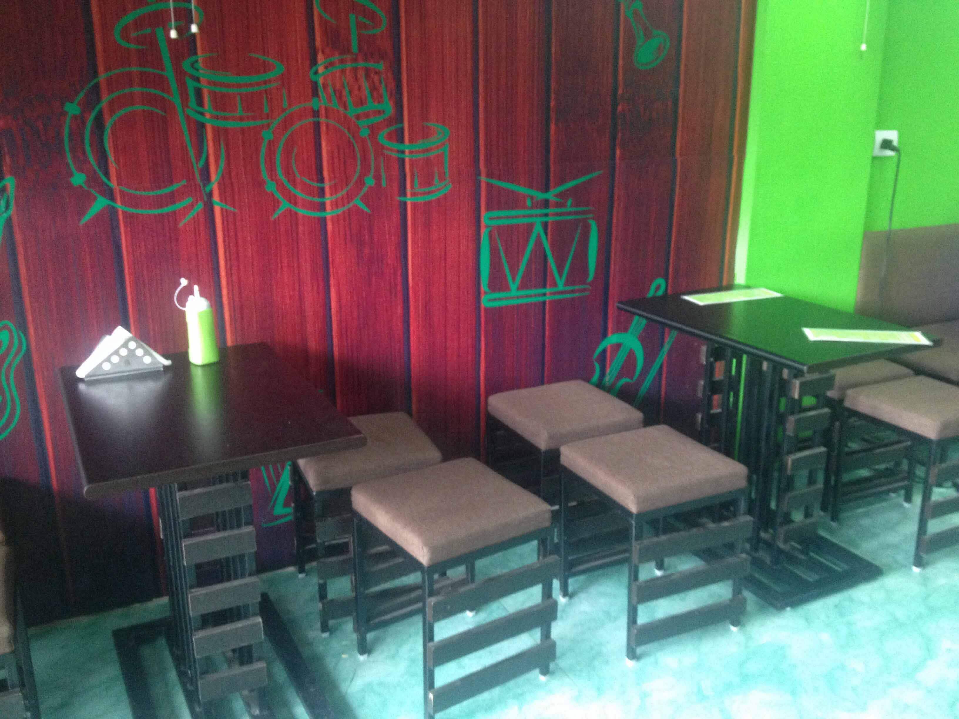 Menu of Surtea, Piplod, Surat