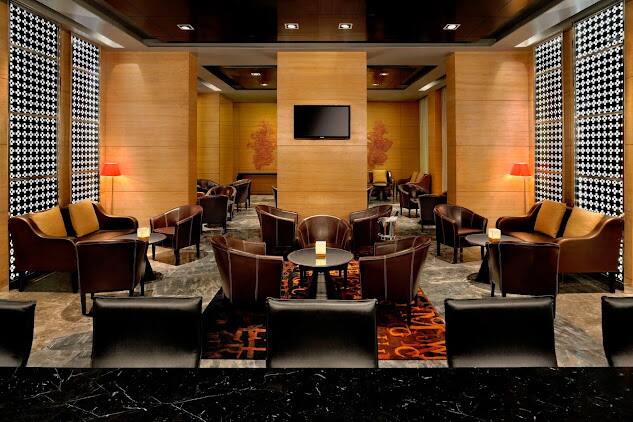 Photos of Equinox Bar - DoubleTree Suites By Hilton, Pictures of ...
