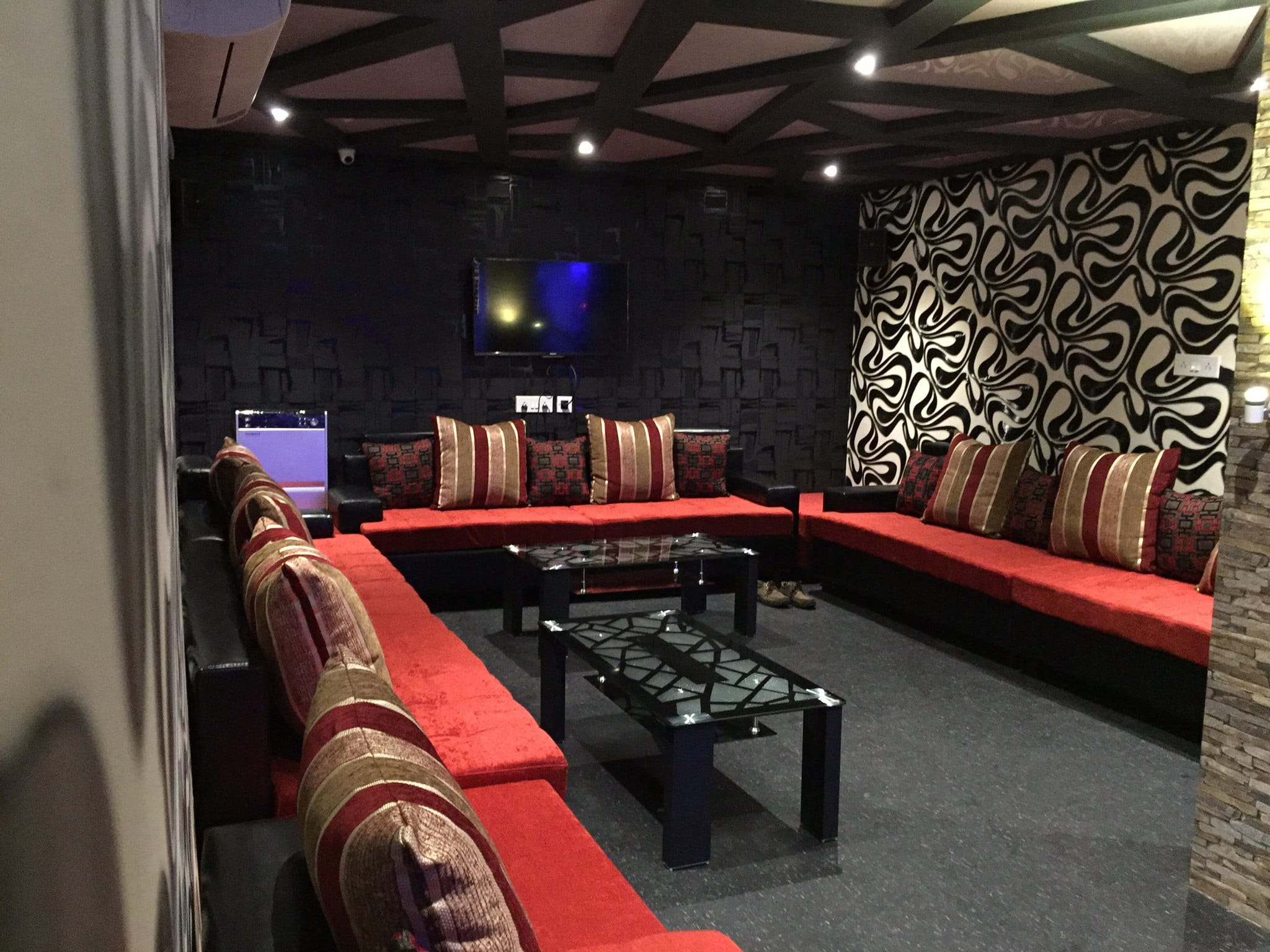 BJs Sports Restrau Cum Lounge, Hazra, Kolkata | Zomato