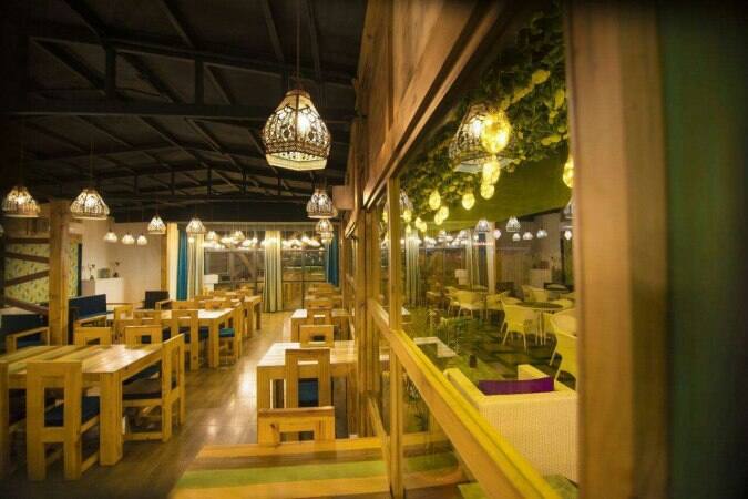 The Talking Tables, C Scheme, Jaipur - Zomato