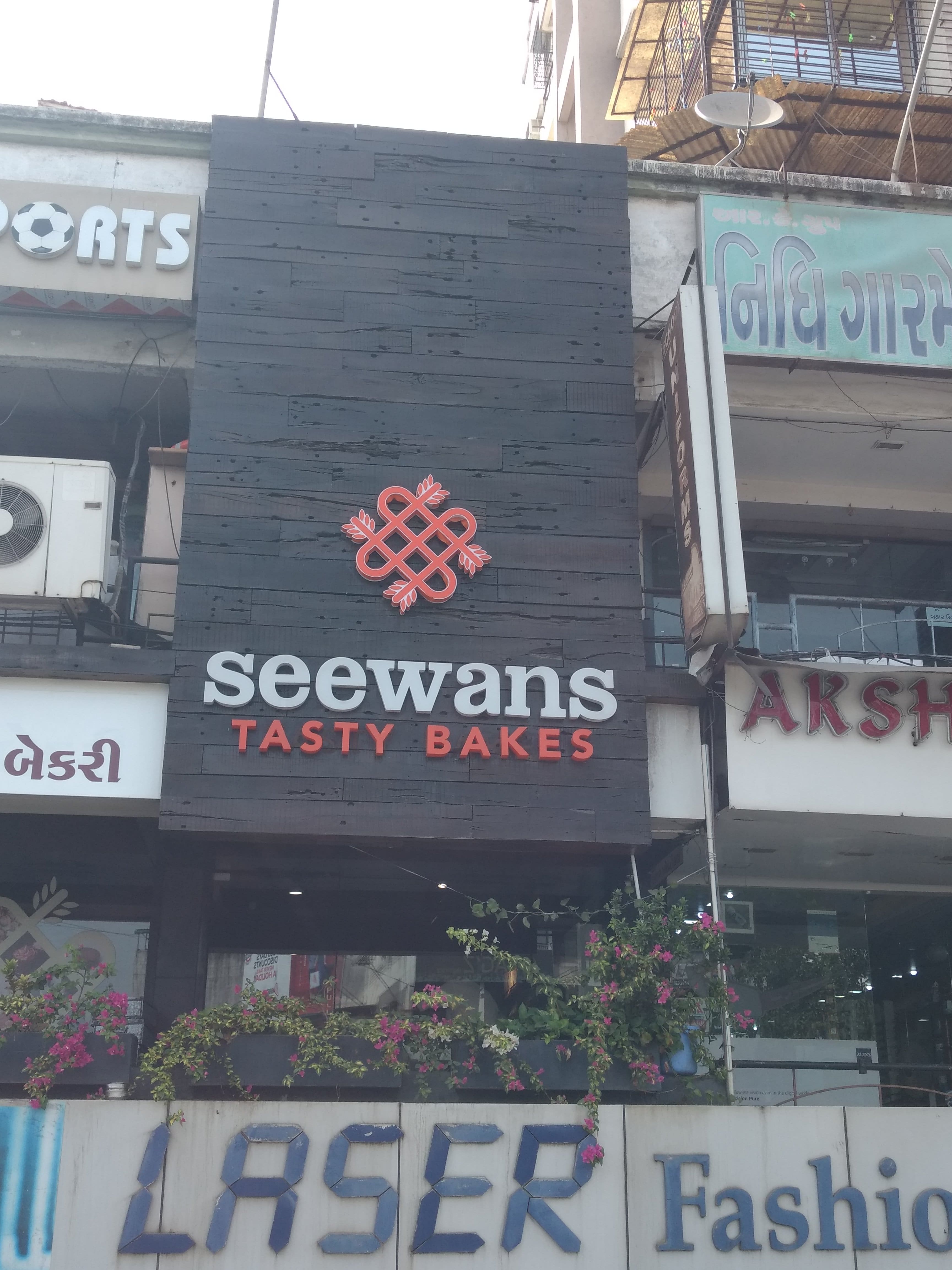 Seewans Tasty Bakes, Adajan Patiya, Surat | Zomato