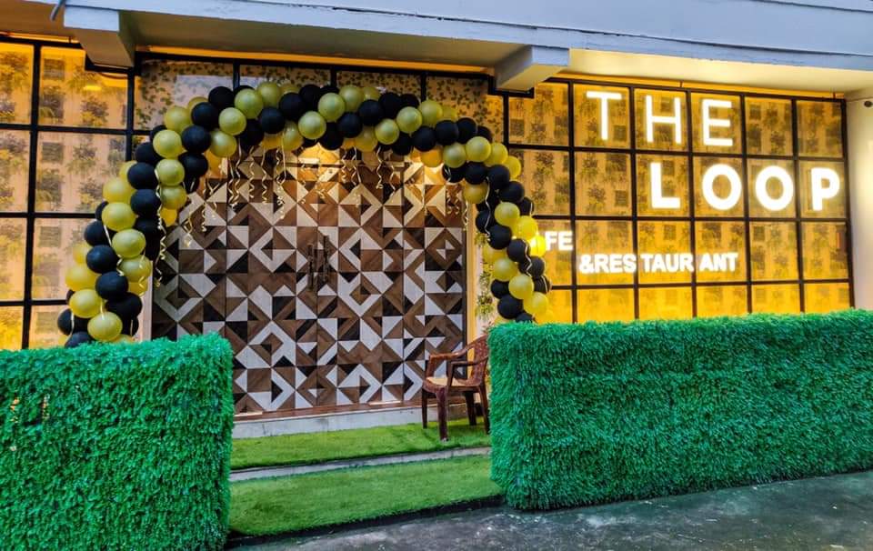 The Loop Cafe & Restaurant, Kankurgachi, Kolkata - Restaurant