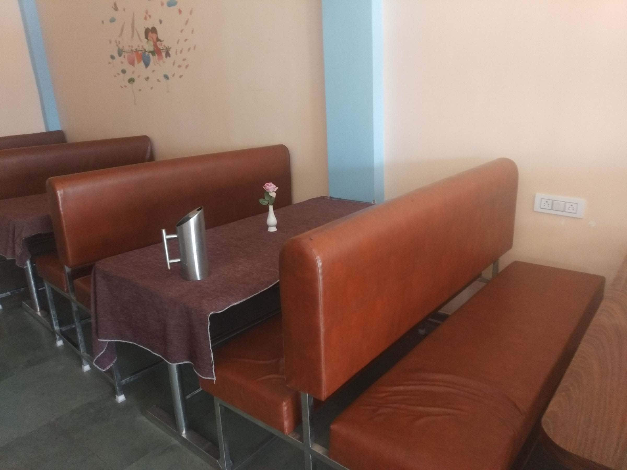 Hariomvati Palace Hotel & Family Restaurant, Morar, Gwalior | Zomato