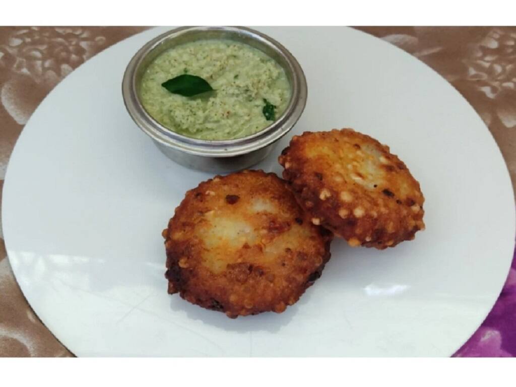 Yummy Delight Cakes And Fast Food Menu