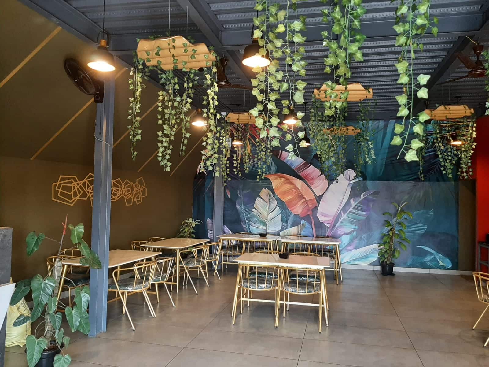 Cloud 9 Restaurant, Kakkanad, Kochi | Zomato